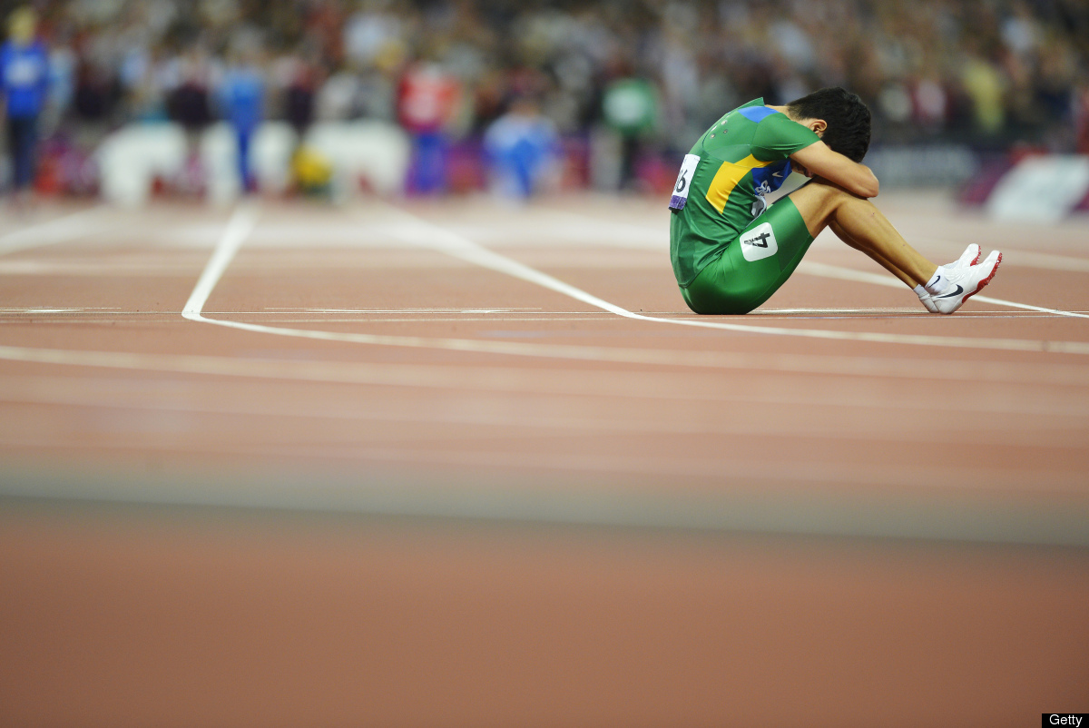 Yohansson Nascimento Delivers 2012 Paralympics Derek Redmond Moment After Fall Video Huffpost