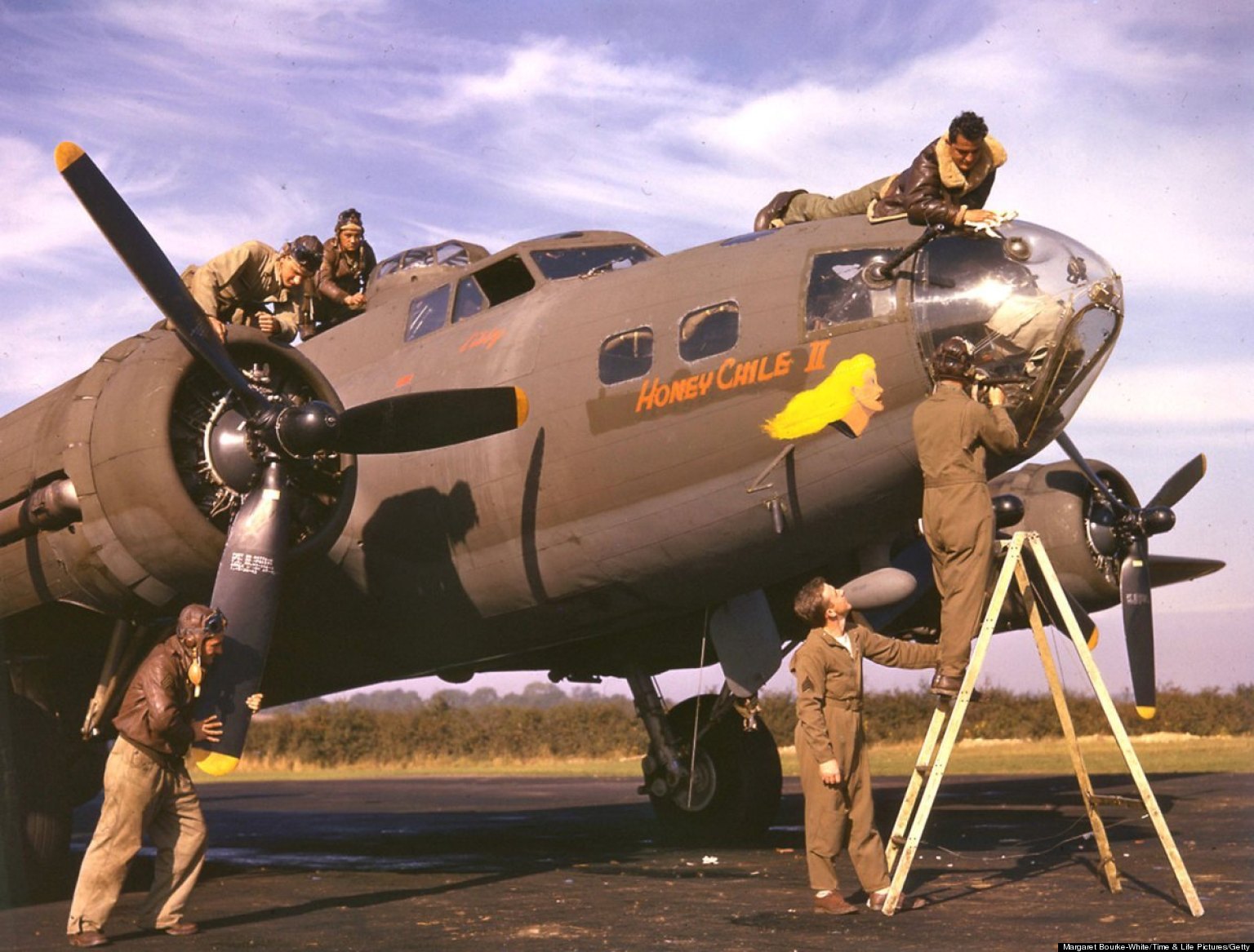 WWII In Color Rare Photos Show American VIII Bomber Command In 1942
