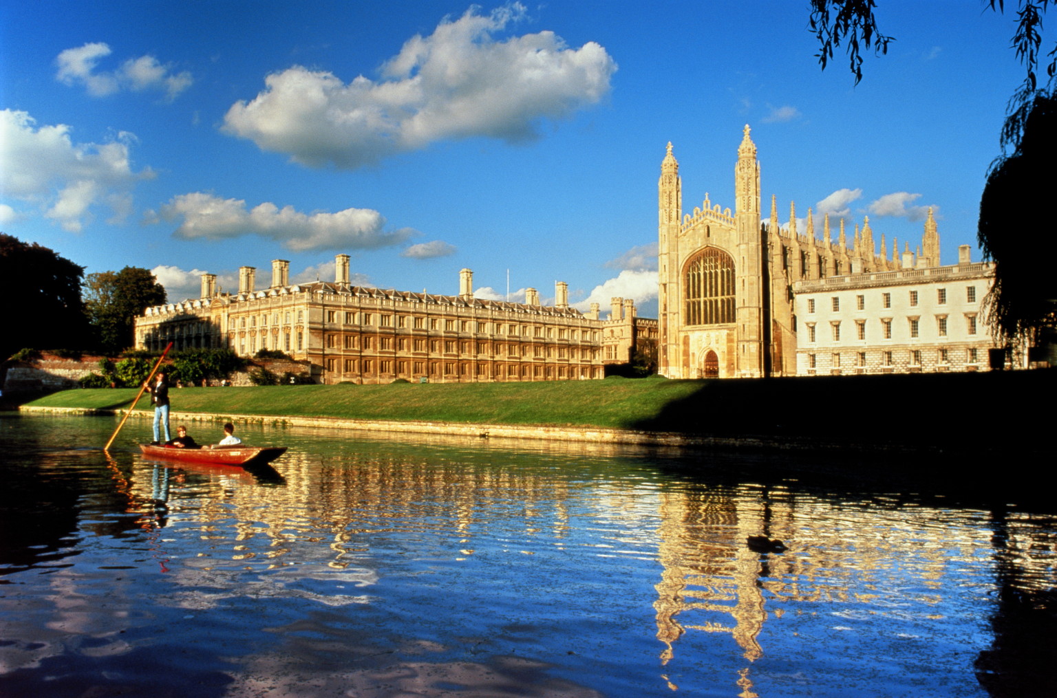  Privileged Cambridge Students Should Volunteer In Deprived