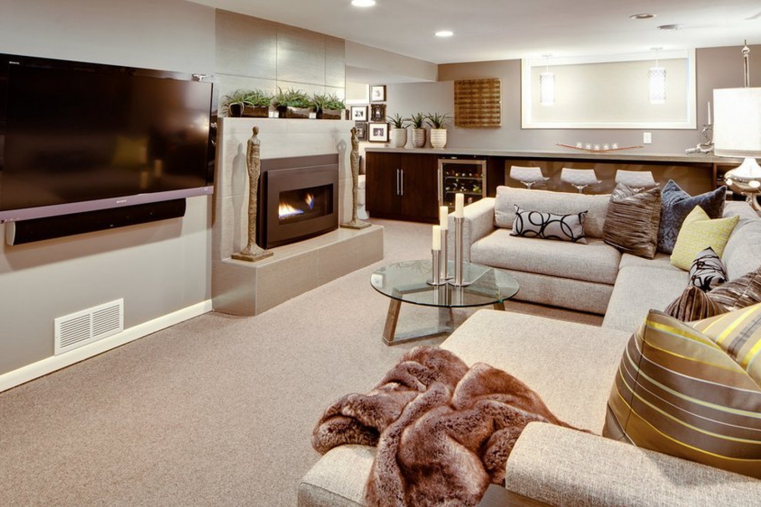 8 Awesome Basements We Wouldn t Mind Hang Out In All The Time PHOTOS 