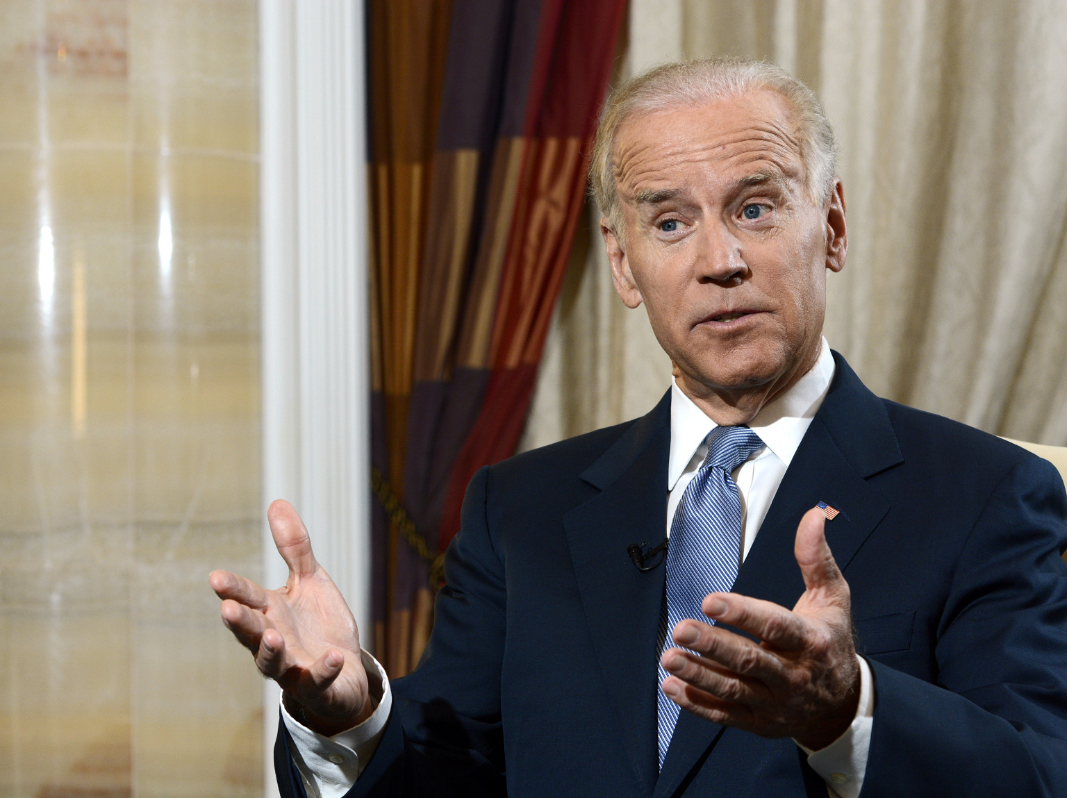 Confident Biden Team Sows Seeds For 2016 Huffpost