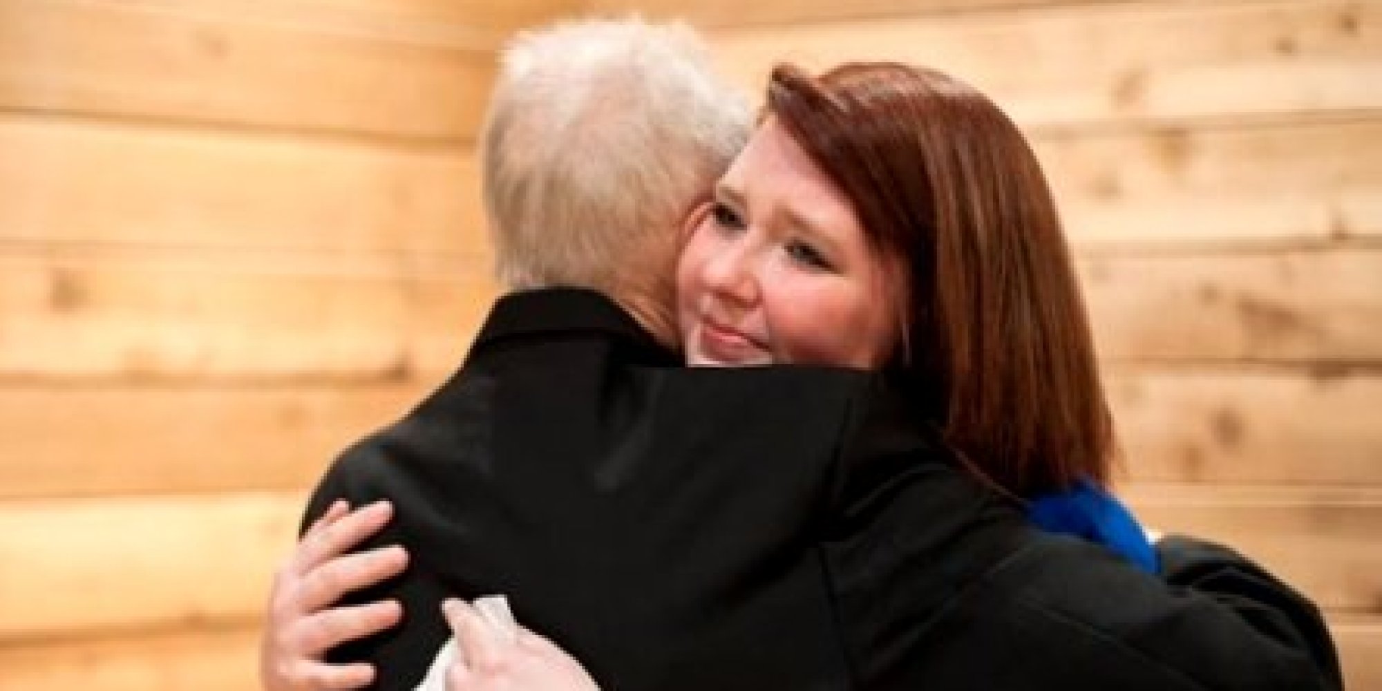 Dad Given Months To Live Walks Daughters Down The Aisle At Surprise Ceremony Video Huffpost