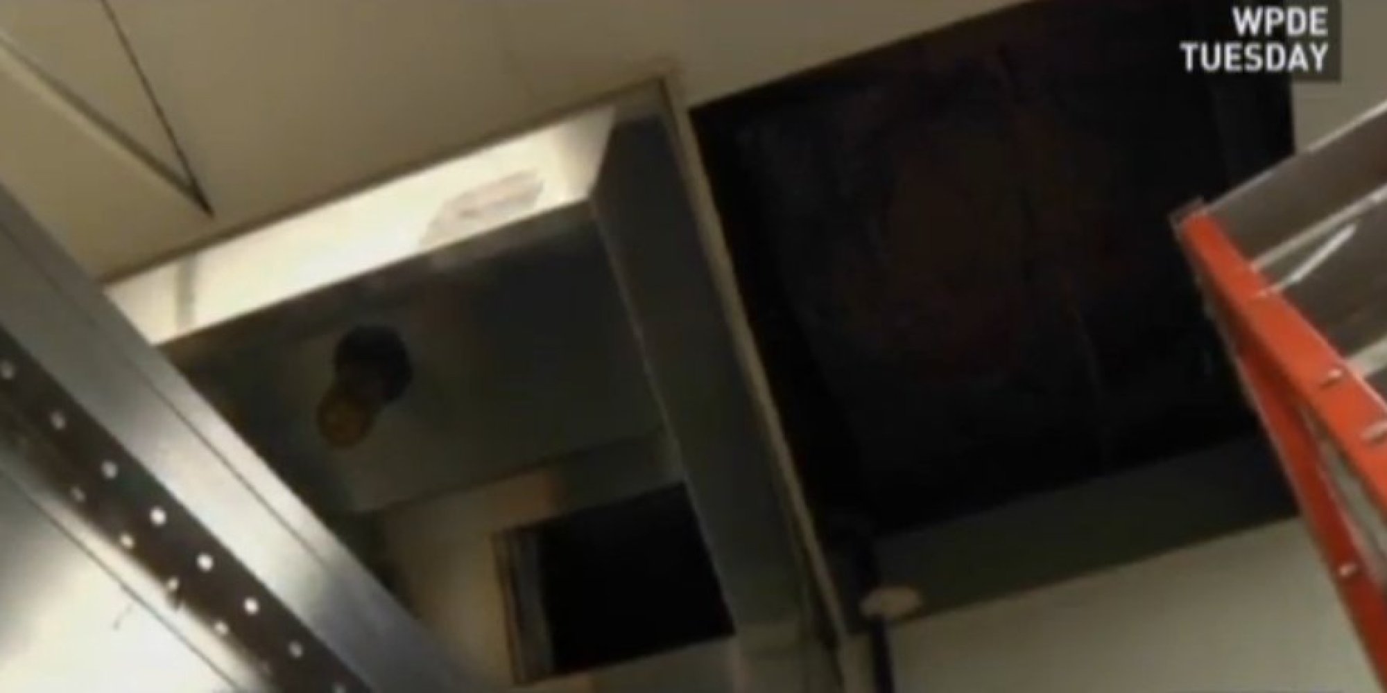 Alleged Burglar Gets Stuck In Arbys Vent Huffpost
