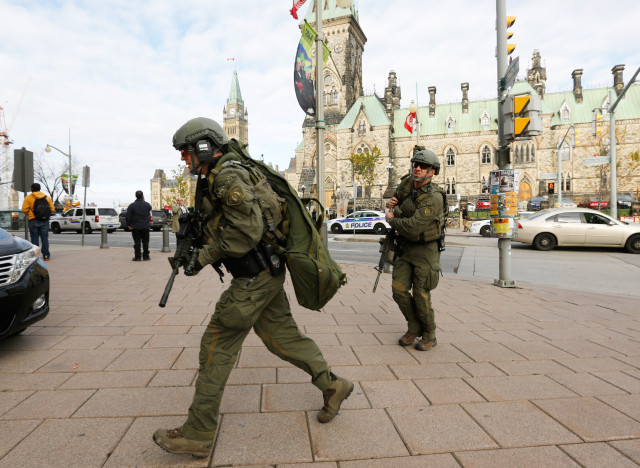 VidÉos Canada Fusillade Au Parlement Dottawa Deux Morts