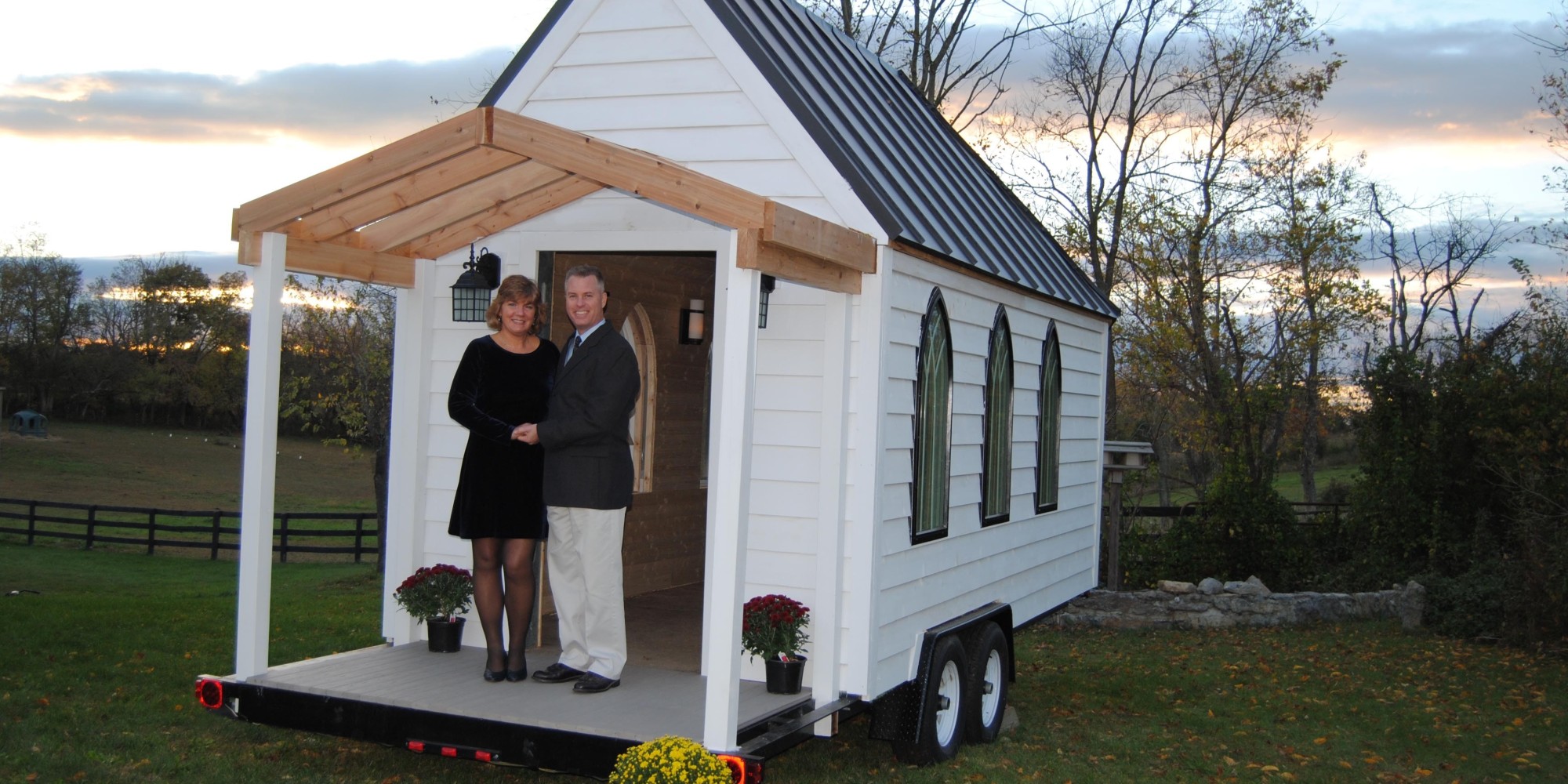 This Tiny Chapel Is The Cutest Little Wedding Venue You Ever Did See 