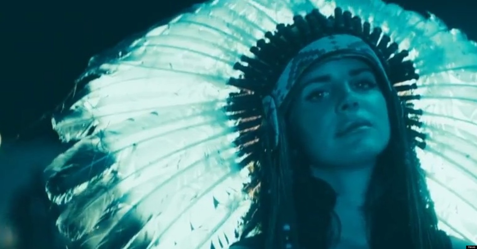 lana-del-rey-s-ride-video-i-believe-in-the-country-america-used-to-be