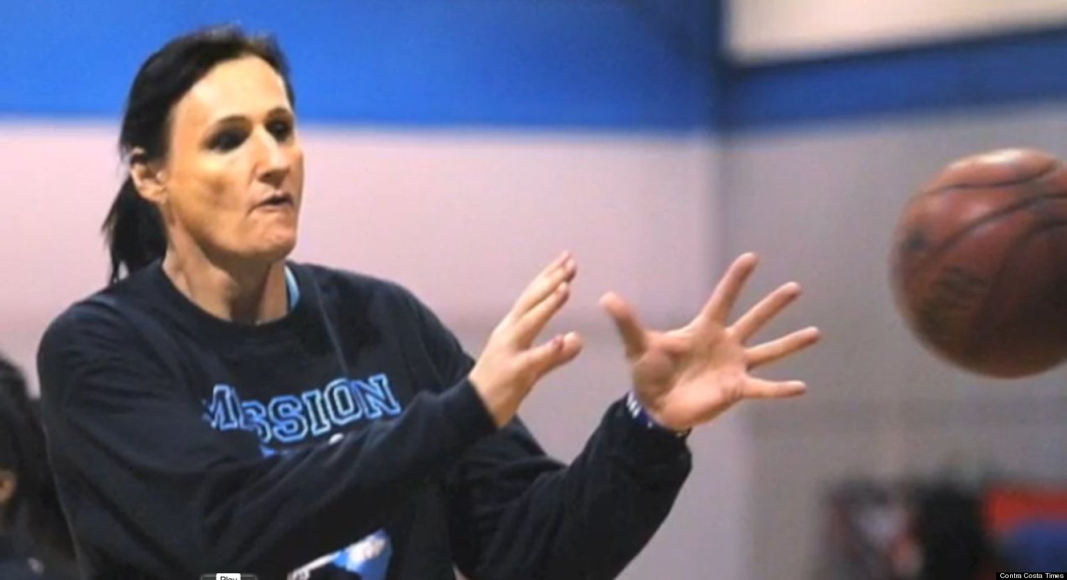 Gabrielle Ludwig Transgender Basketball Player Makes Championship Game Debut Huffpost