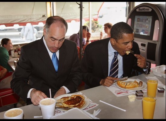 1000+ images about Barack Obama Eating on Pinterest | Barack obama ...