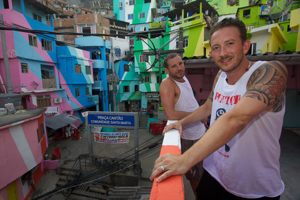 Slum Art: Street Artists Haas & Hahn Brighten Santa Marta Favela In Rio ...