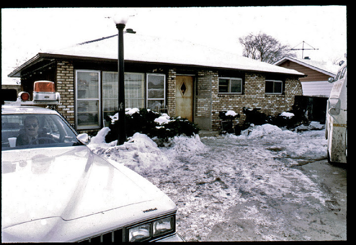 Haunted House With 'John Wayne Gacy Room' Erected Near Where Serial ...