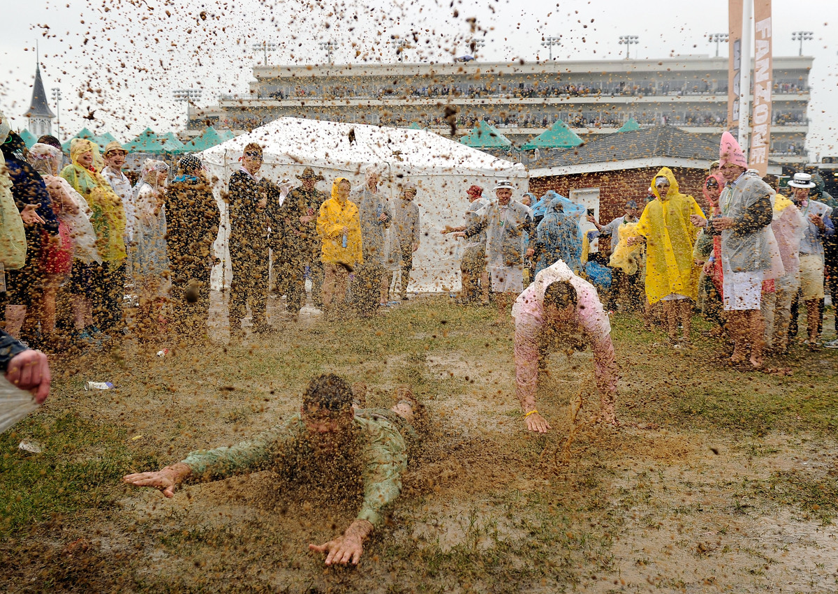 Kentucky Derby Photos: Infield Party, Grandstand Hats, Celebrities Make ...