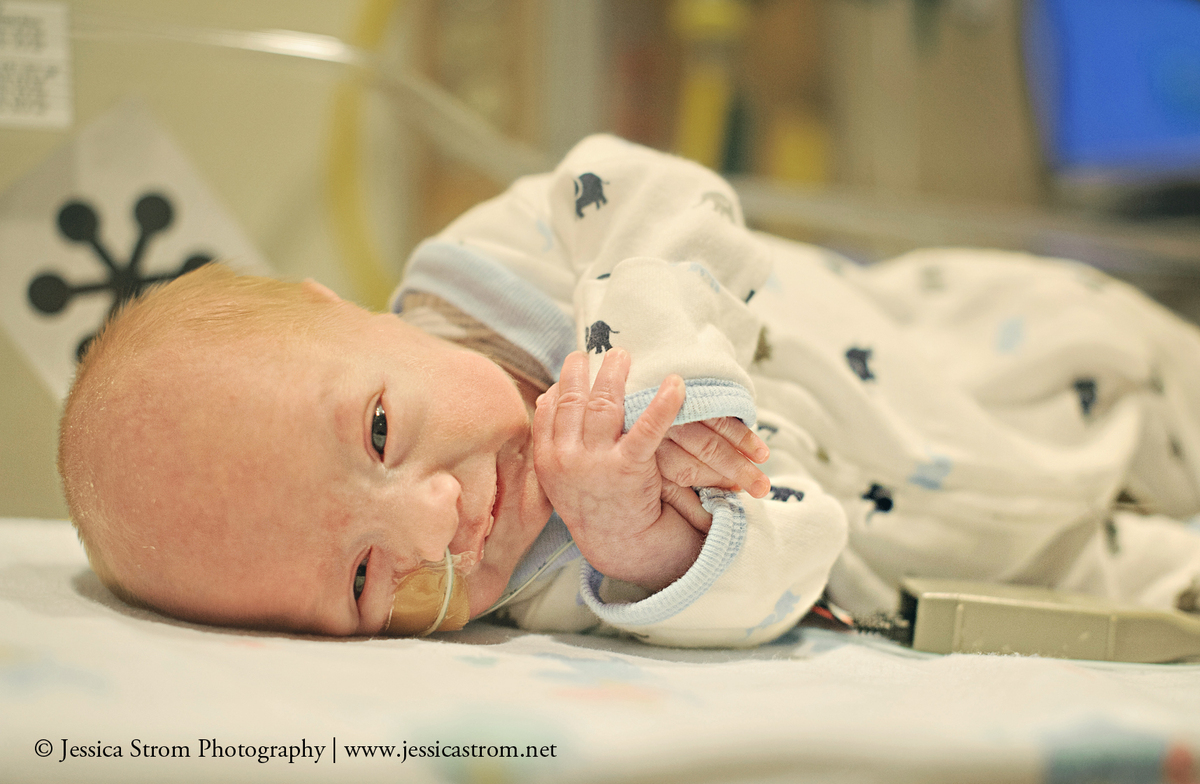 Photographer Captures Beautiful, Loving Glimpse Into The NICU | HuffPost