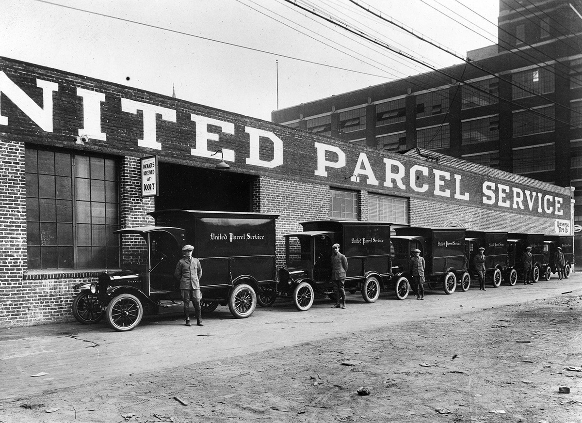 These Old School Photos Show The Evolution Of UPS' Big Brown Delivery ...