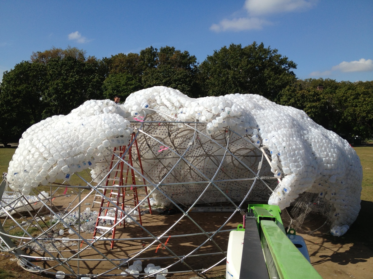 Architects Turn 50,000 Plastic Bottles Into A Dreamy, Cloud-Shaped ...