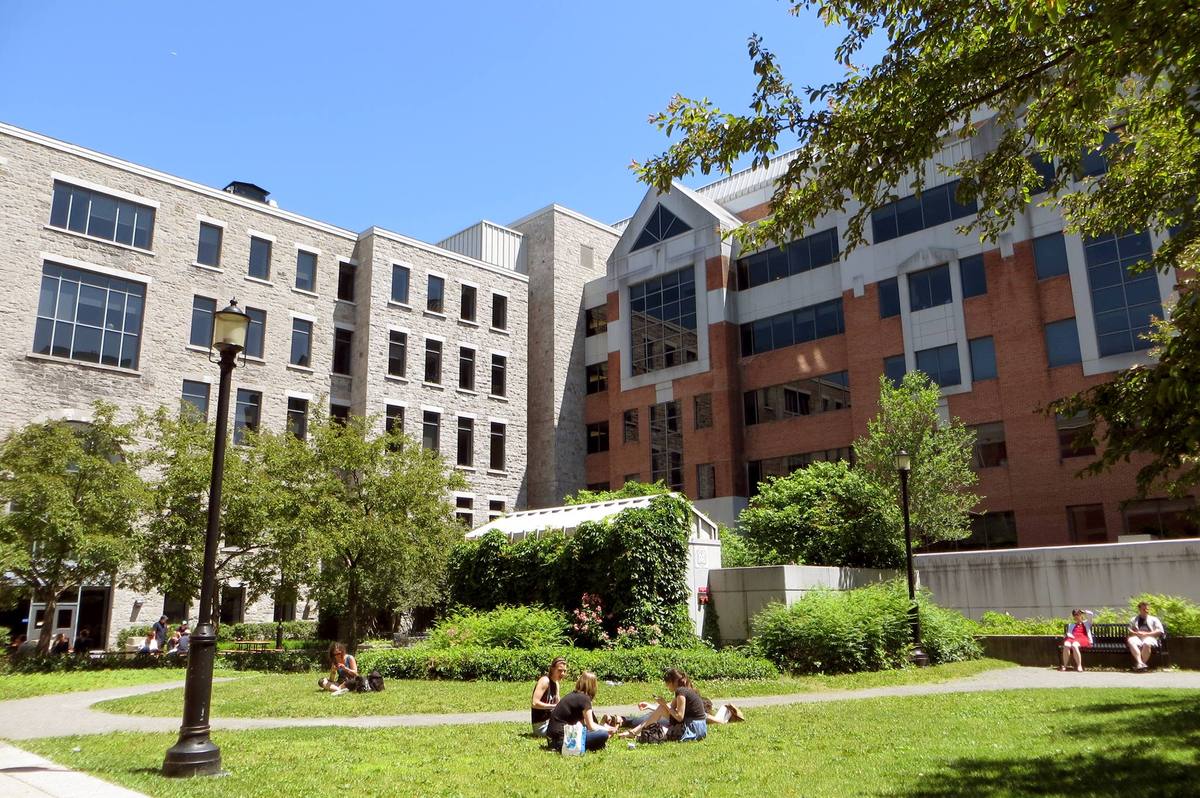 Les plus beaux campus universitaires au Canada (PHOTOS)