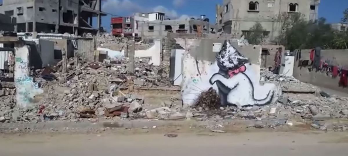 Banksy Unveils New Graffiti Works In Gaza, Palestine | HuffPost UK