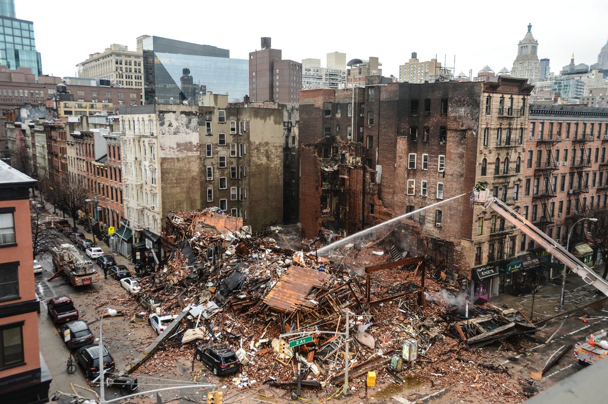 Manhattan's East Village Smolders Morning After Building Explosion ...
