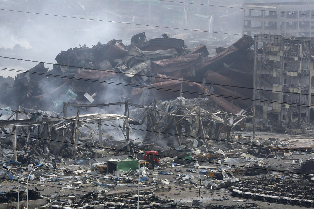 Tianjin Explosion: Huge Crater Opens In Apocalyptic Aftermath Of Blast ...