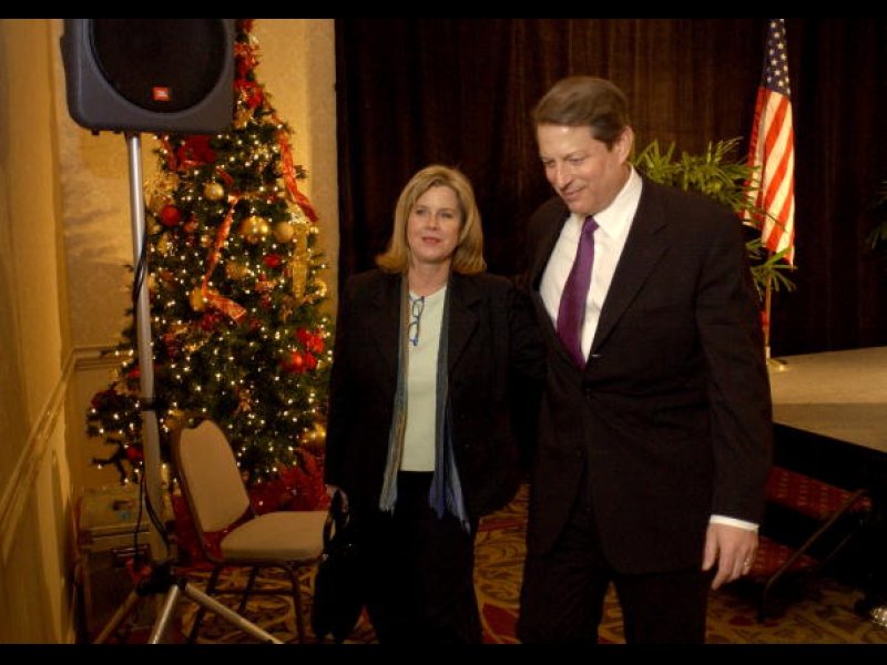 Al and Tipper Gore, married 40 years, to separate | JamiiForums