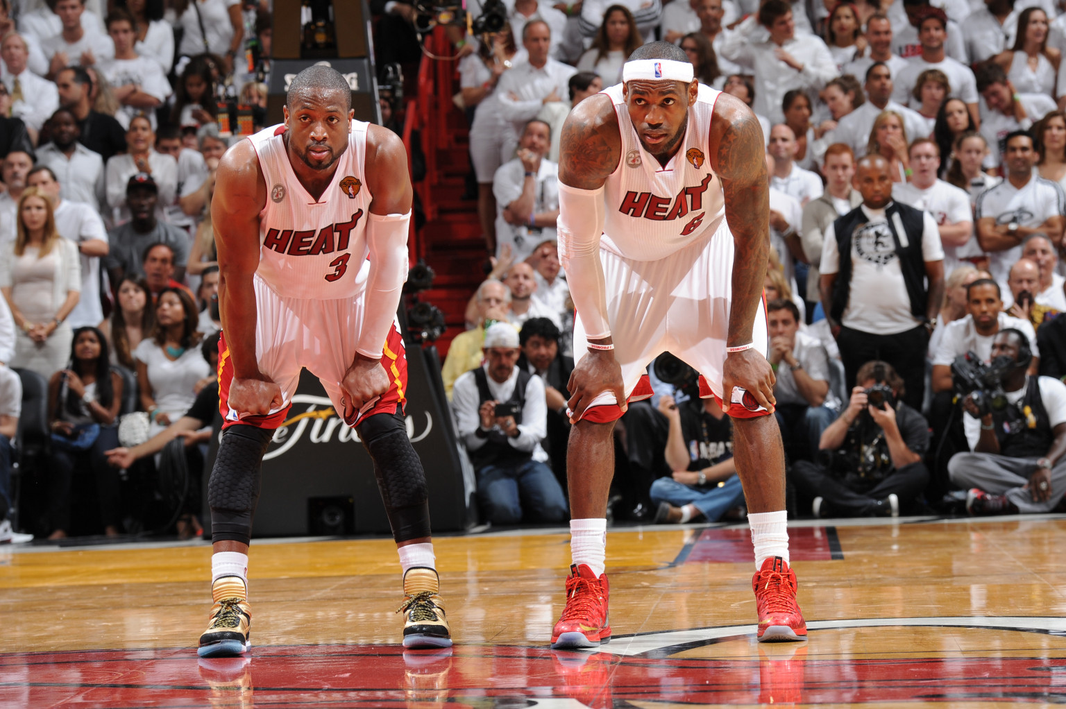 Dwyane & LeBron (high-quality) (x-post from /r/NBAimages) : r/heat