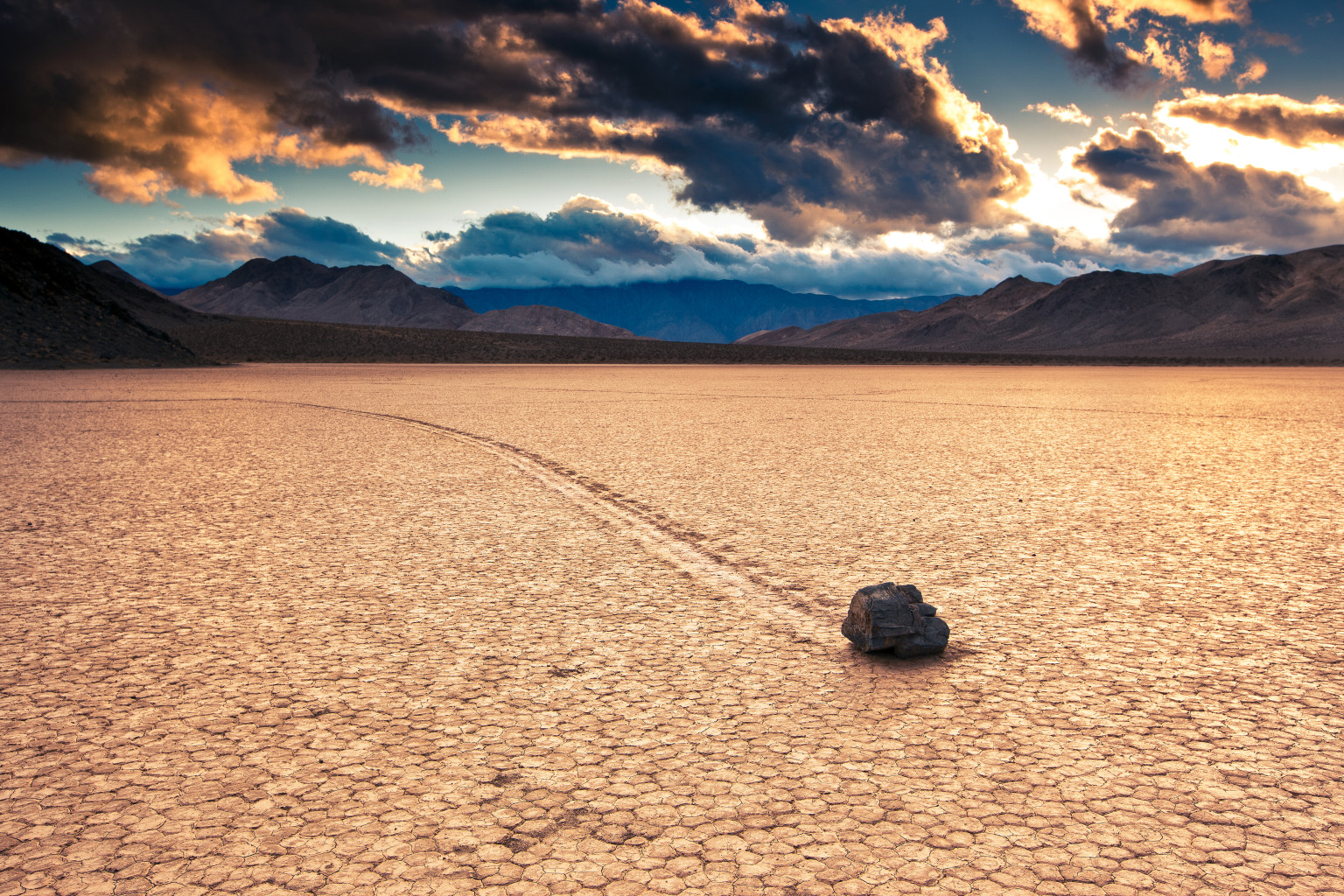 The Mystery Of Death Valley's 'Sailing' Stones | HuffPost