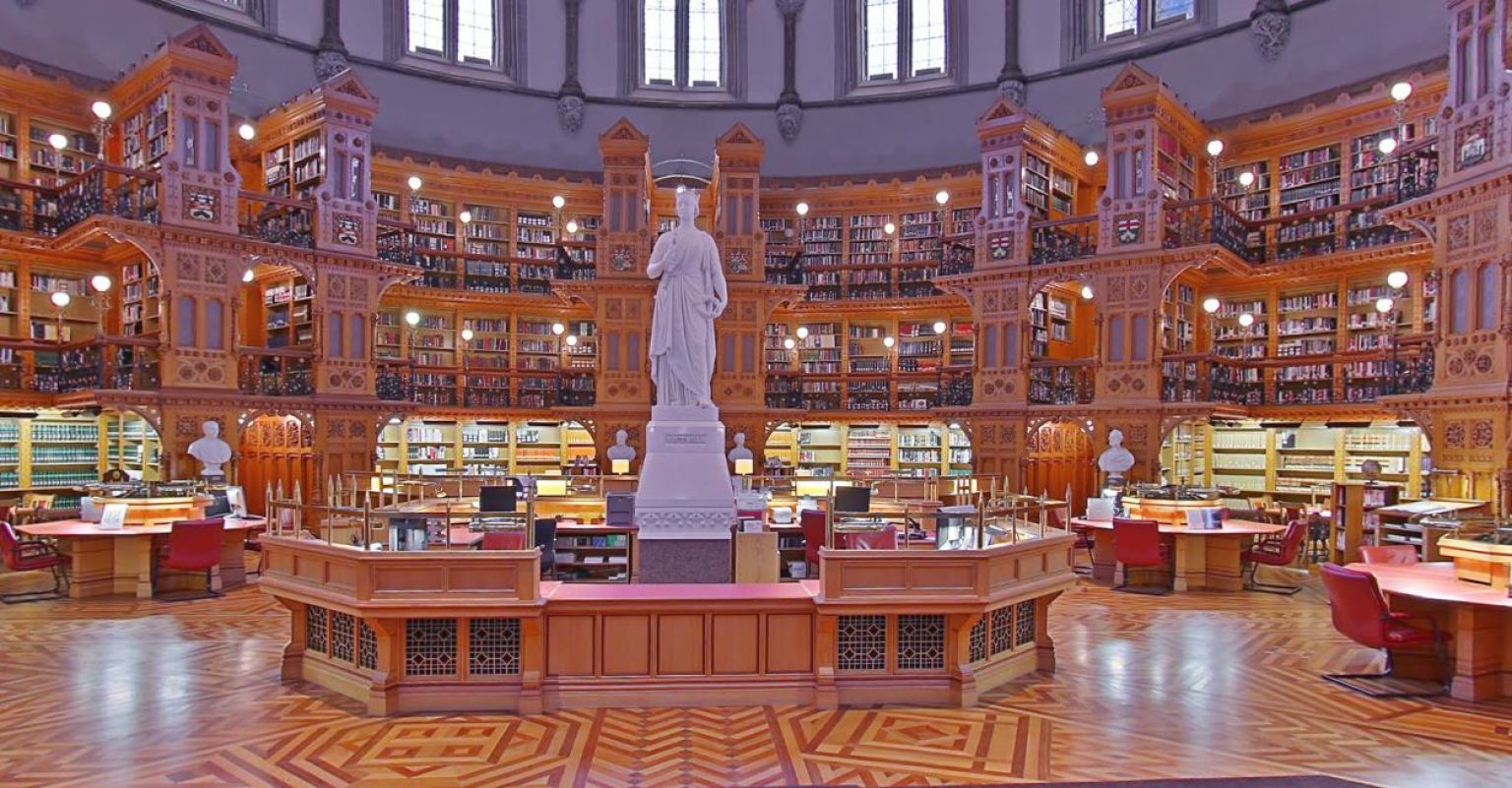 Canada at emaze Presentation