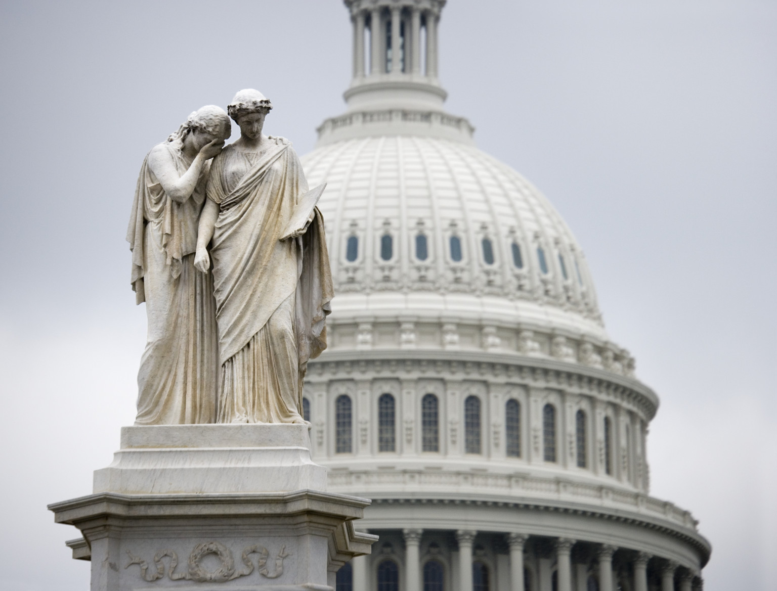 Us Capital Statue