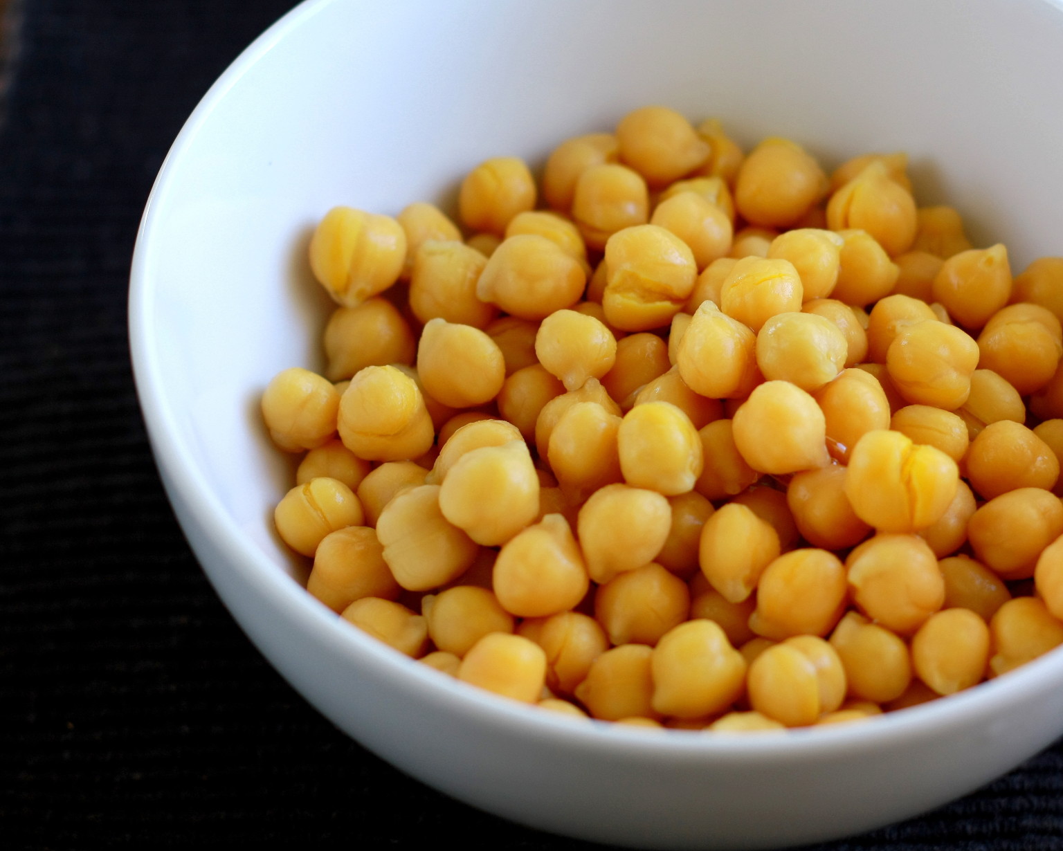 Tasty All Natural Vegan Chickpea Salad That Keeps You Full | HuffPost