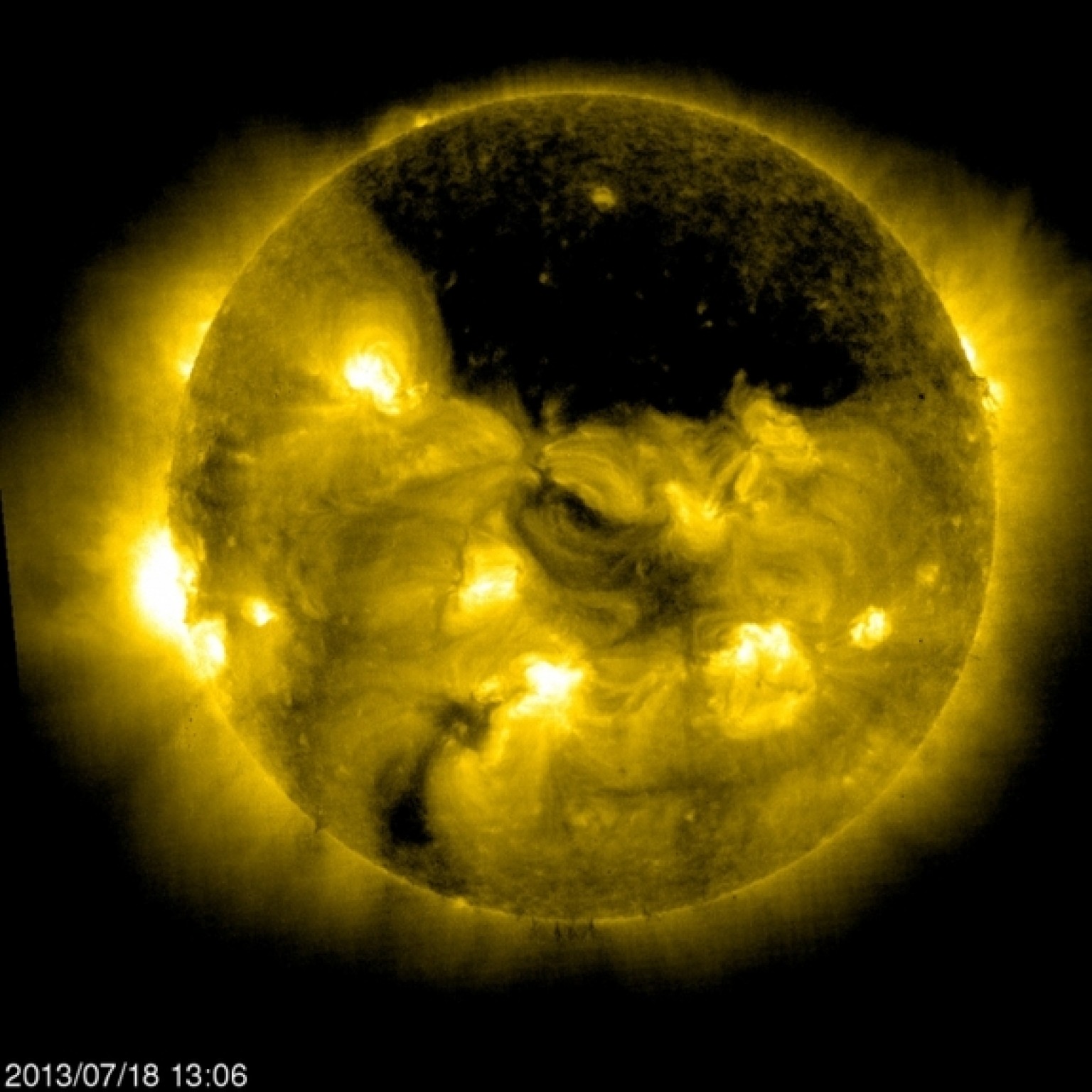 Coronal Hole Seen Over Sun's North Pole By SOHO Spacecraft | HuffPost