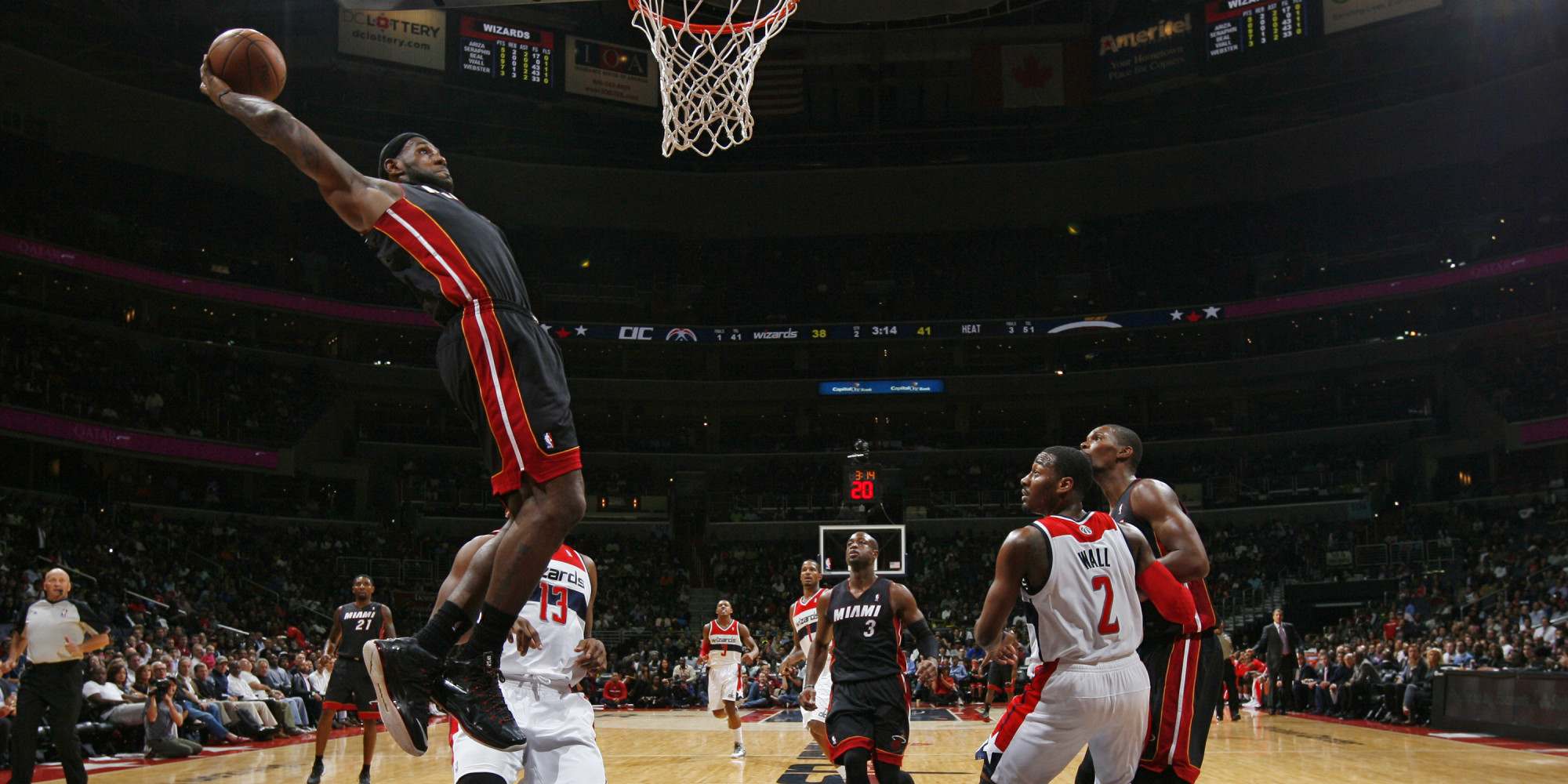 LeBron tomahawk against the Wizards : r/NBAimages