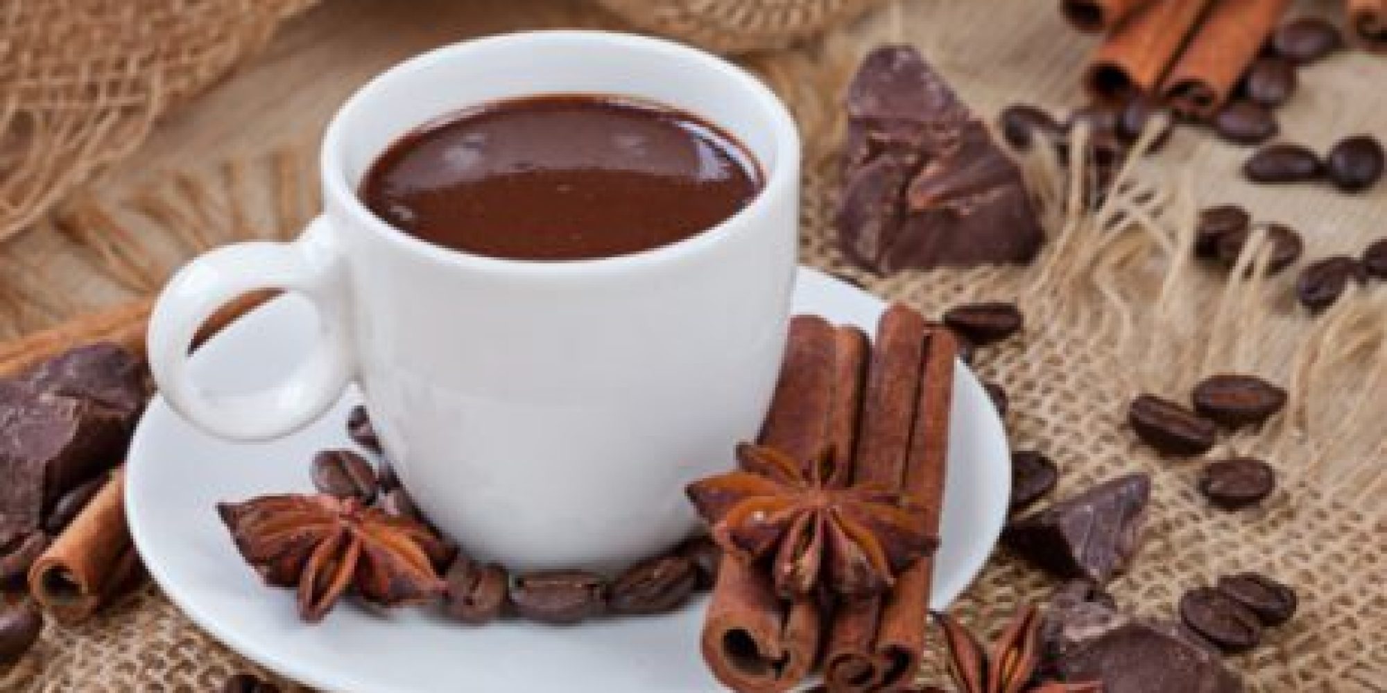 8 Hot Drinks To Make In Your Slow Cooker For The Holidays | HuffPost