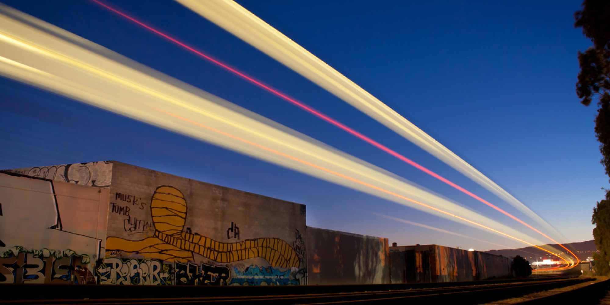 Gorgeous Long Exposure Train Photos Reveal The Magic Of City Life ...