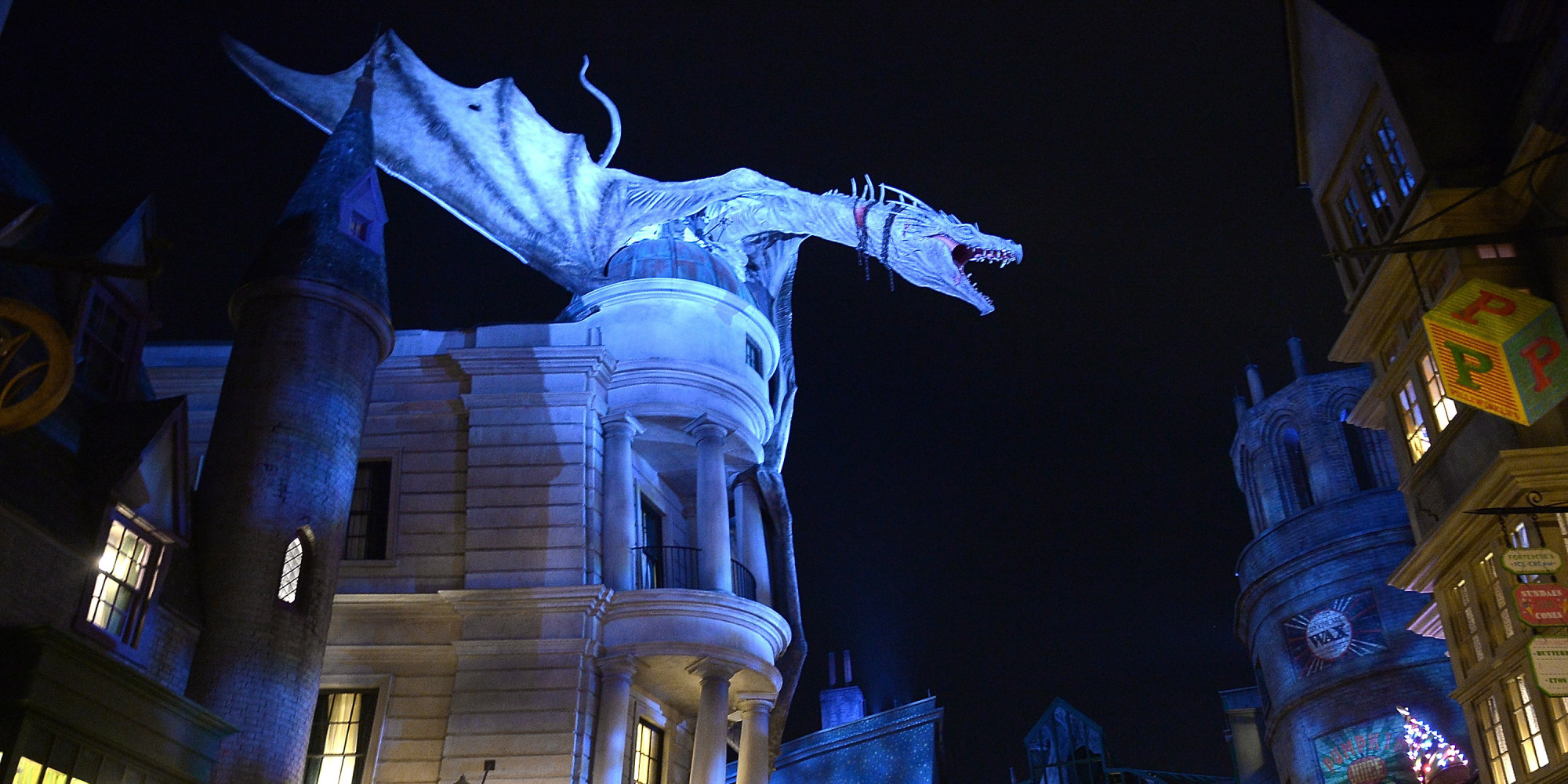 PHOTOS. Harry Potter: Découvrez à quoi ressemble le Chemin de traverse ...