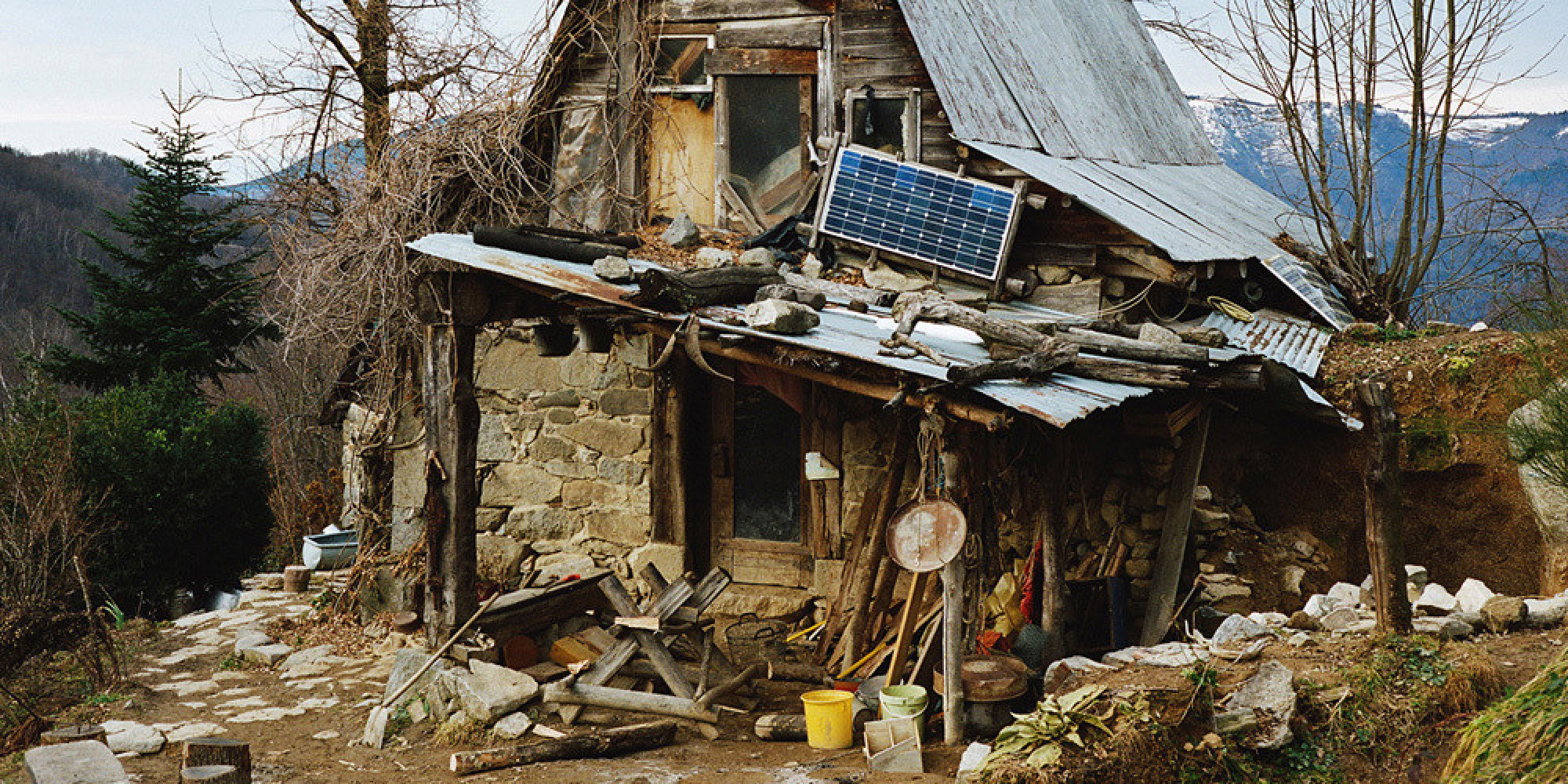People Living Off Grid