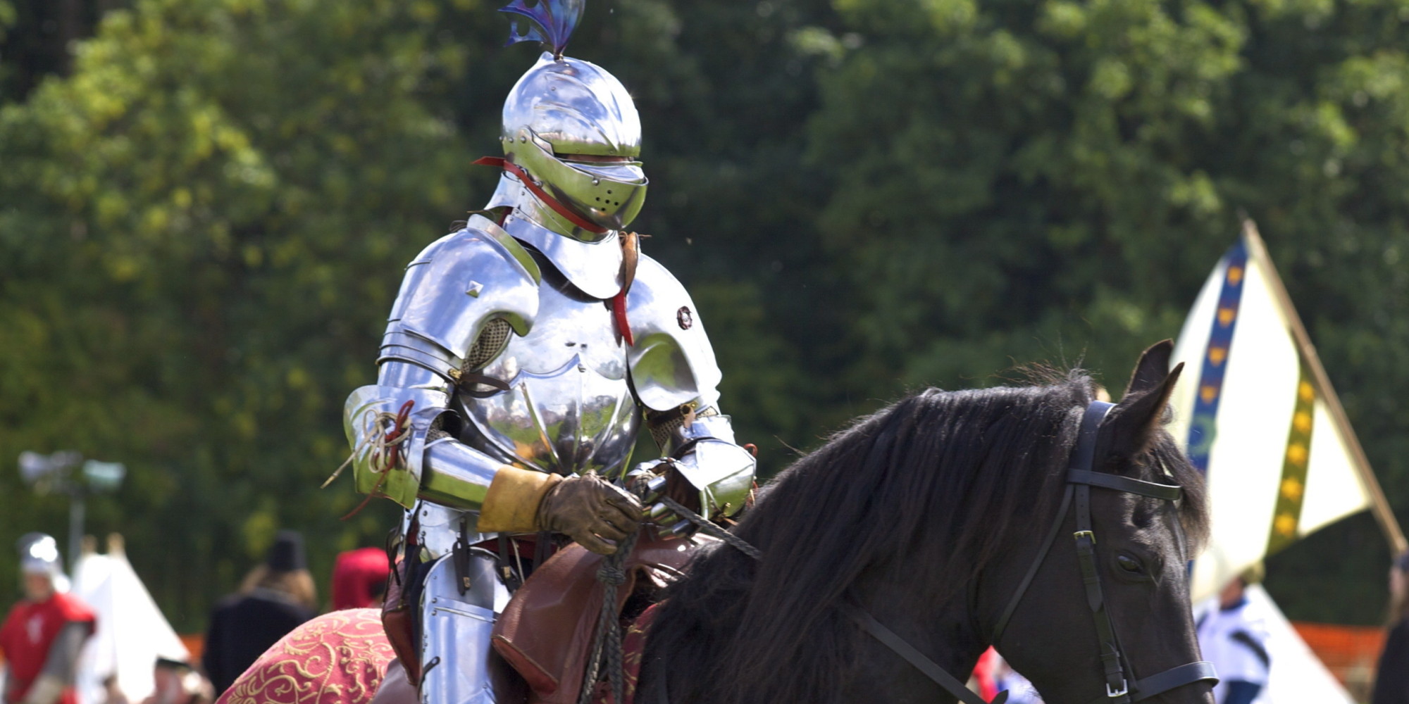 A Fly on the Wall in the Last Days of Chivalry | HuffPost