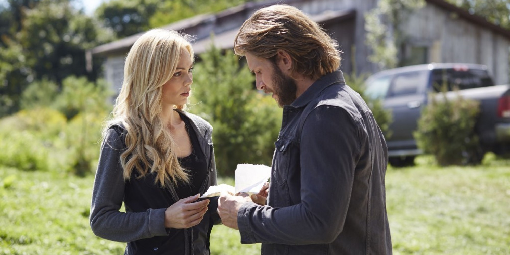 'Bitten' Season 2: Laura Vandervoort Gives You Everything You Need To Know