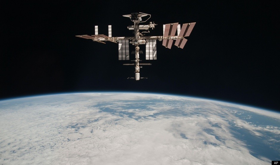 NASA Releases Breathtaking New Space Station Glamor Photos | HuffPost Life