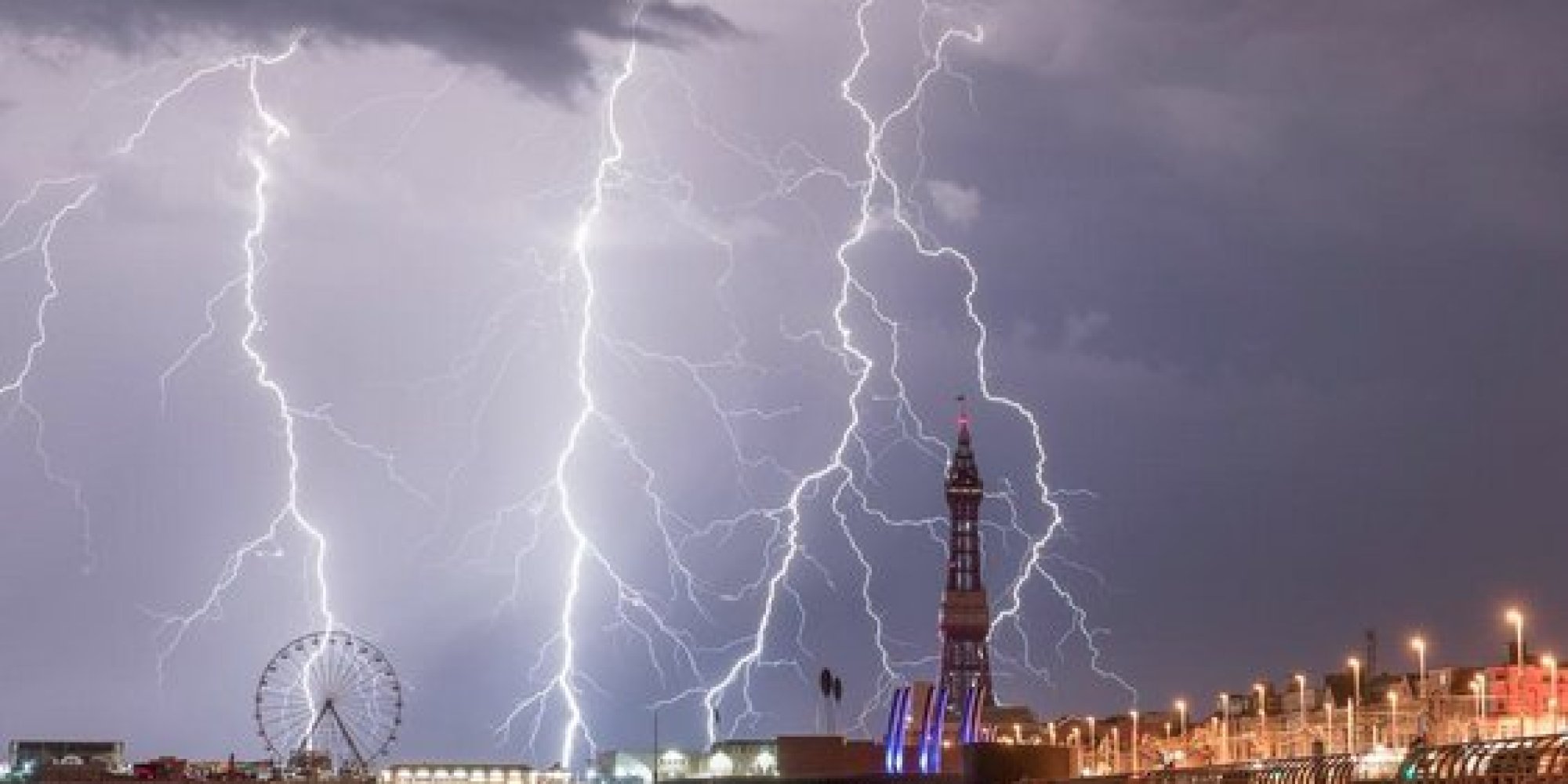 Spectacular Pictures Show Lightning Strikes Across UK, As Heatwave ...
