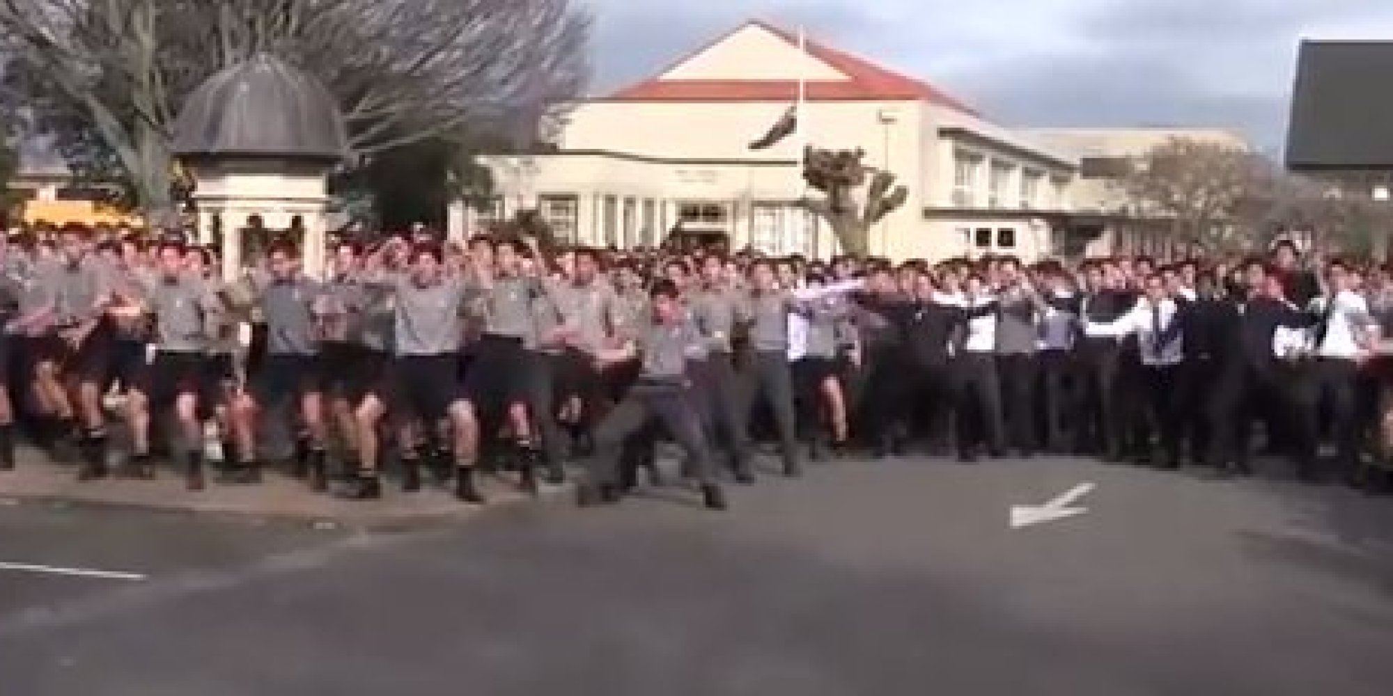 Watch An Entire School Performs Haka For New Zealand Teacher Dawson ...