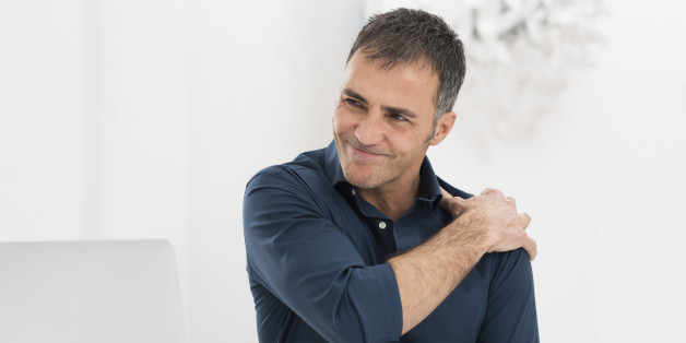 6 WAYS TO DEAL WITH SHOULDER PAIN – Life Of A Lagos Writer