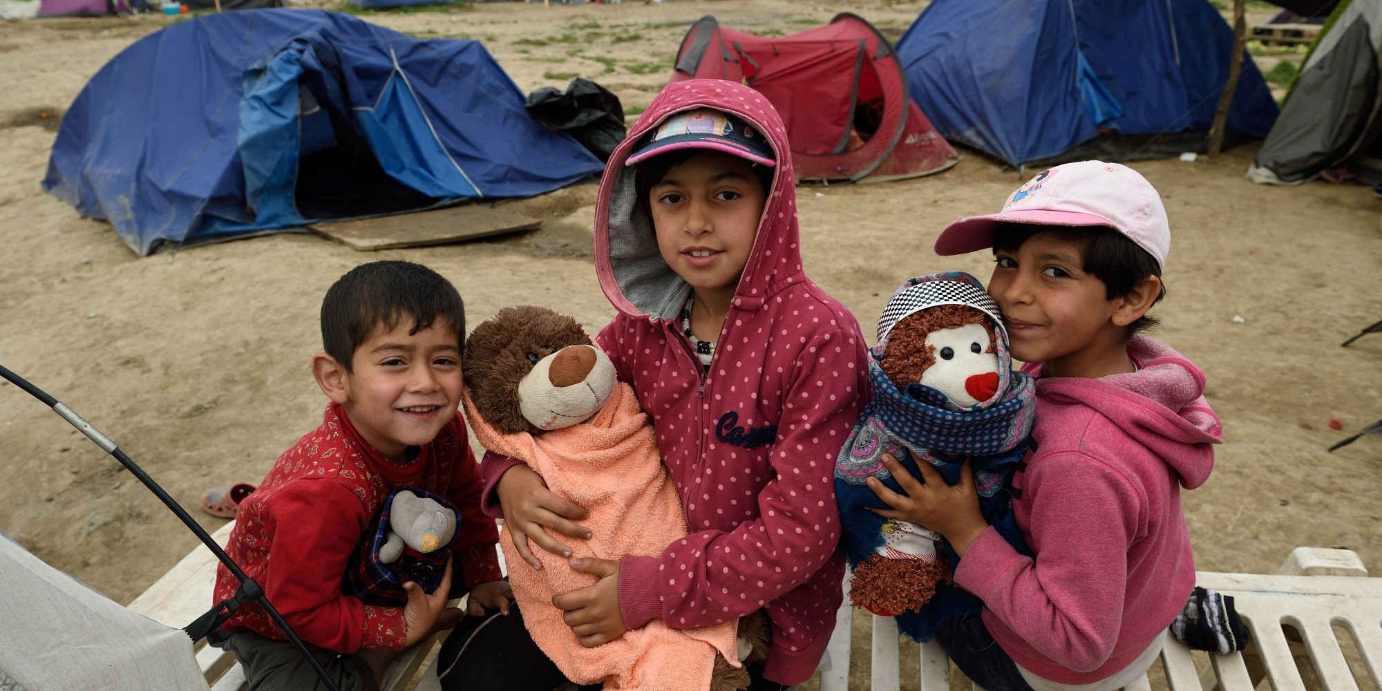 How To Talk To Children And Teenagers About The Refugee Crisis | HuffPost