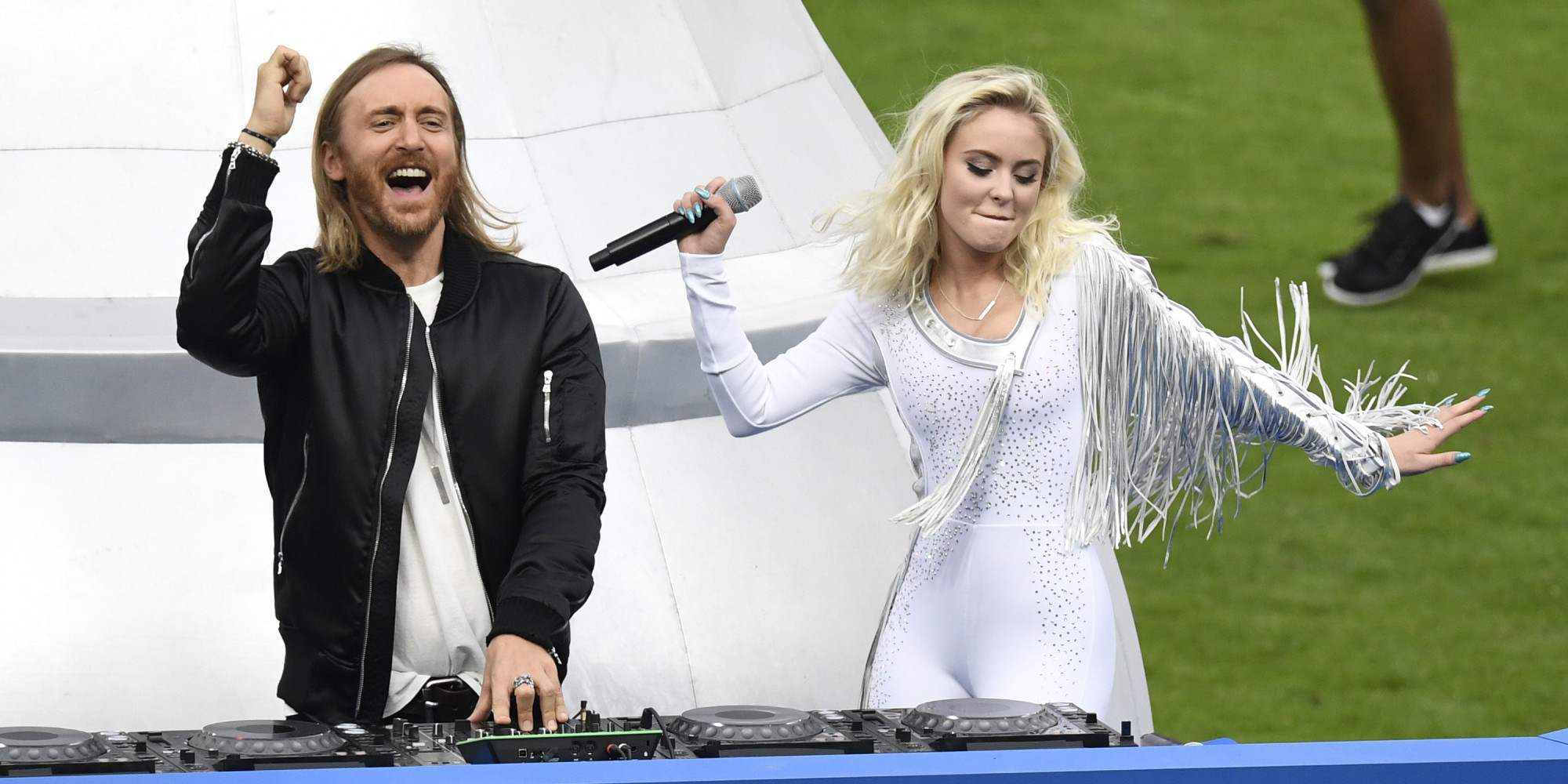 David Guetta et Zara Larsson clôturent l'Euro de façon orchestrale ...