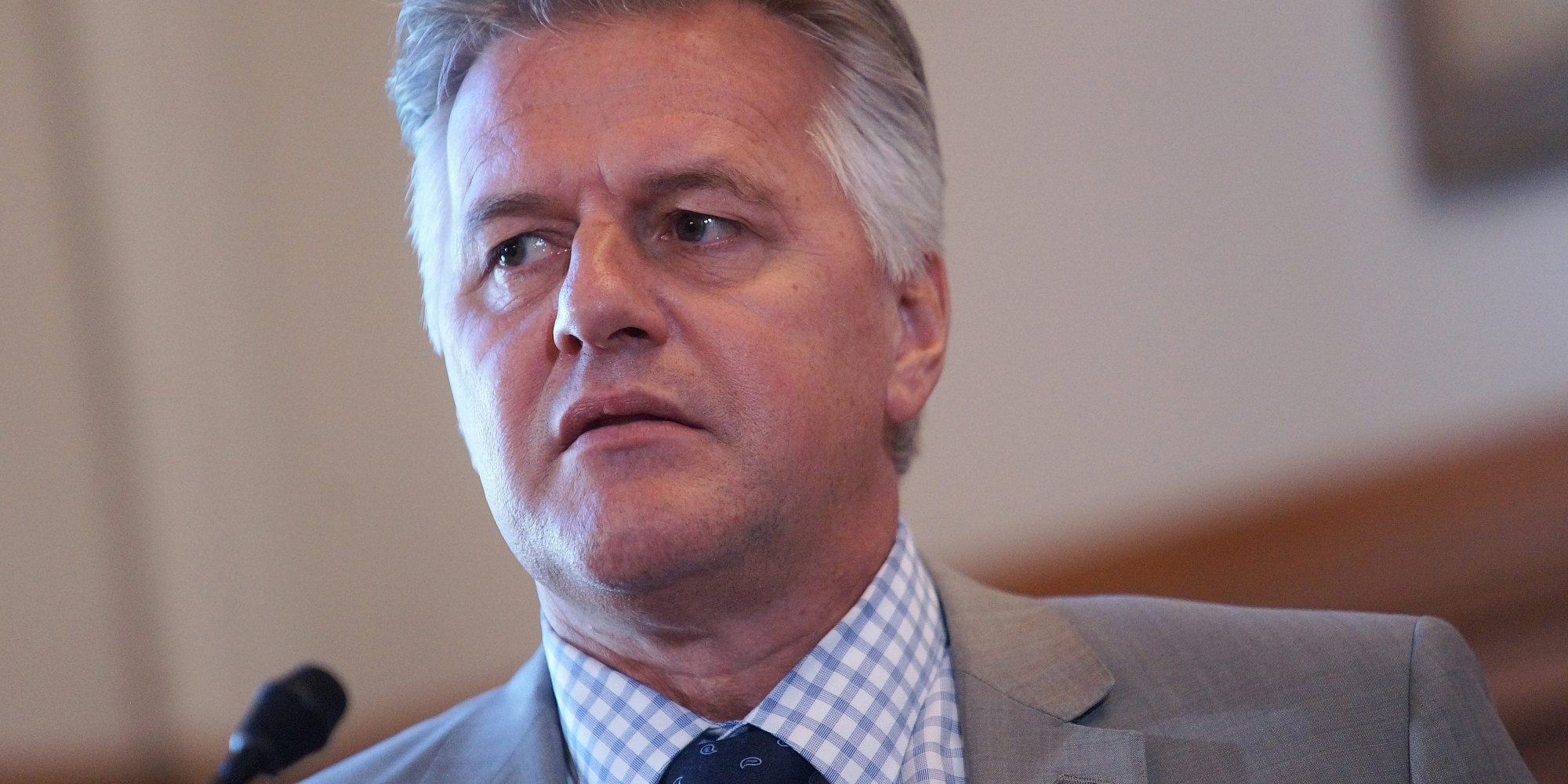 Le ministre Laurent Lessard questionné sur un autre dossier relié à ...