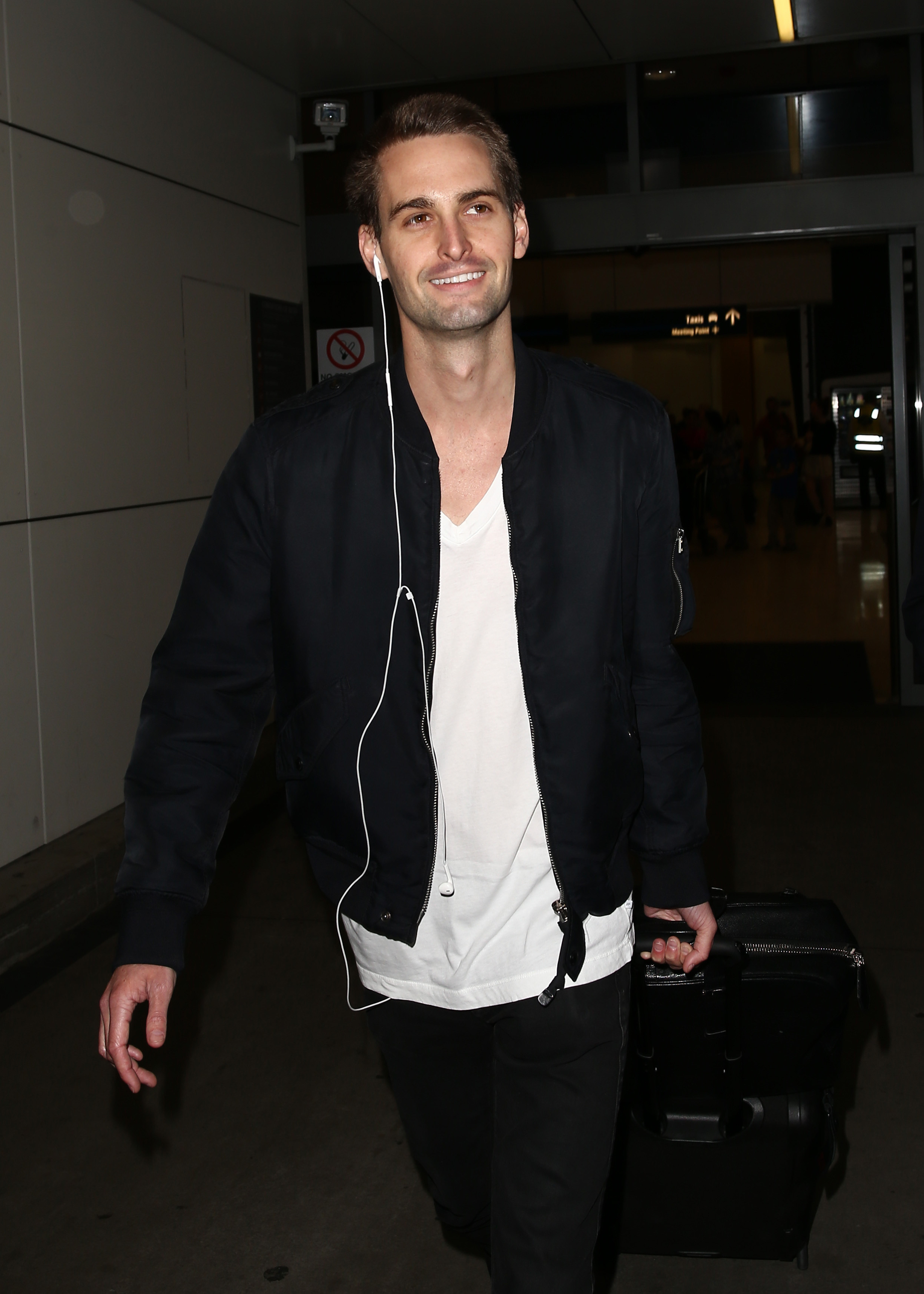 Ο δημιουργός του Snapchat είναι o νεότερος δισεκατομμυριούχος ...