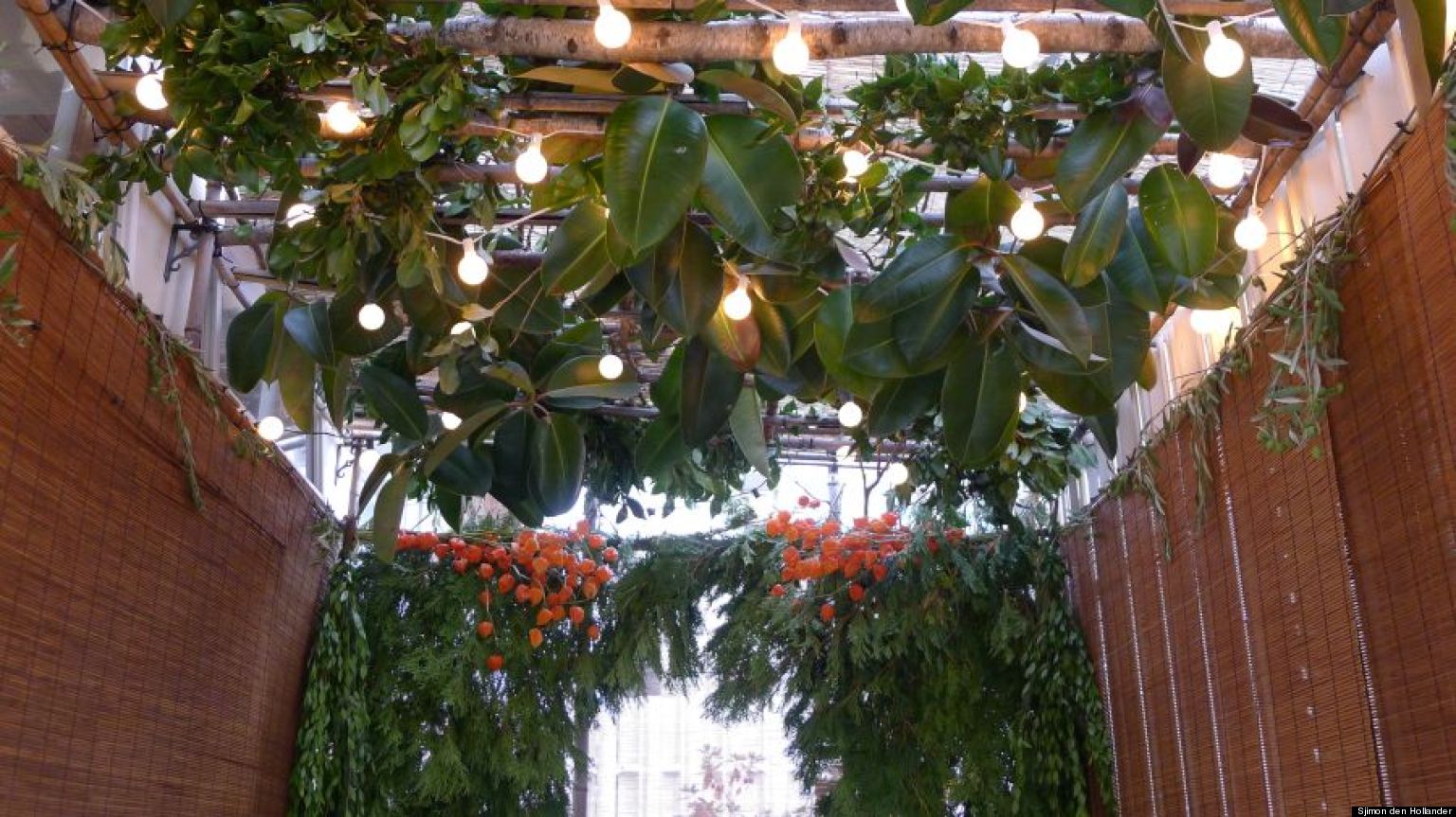 Sukkahs: Jews Eat, Sleep And Give Thanks In Temporary Huts For Sukkot ...