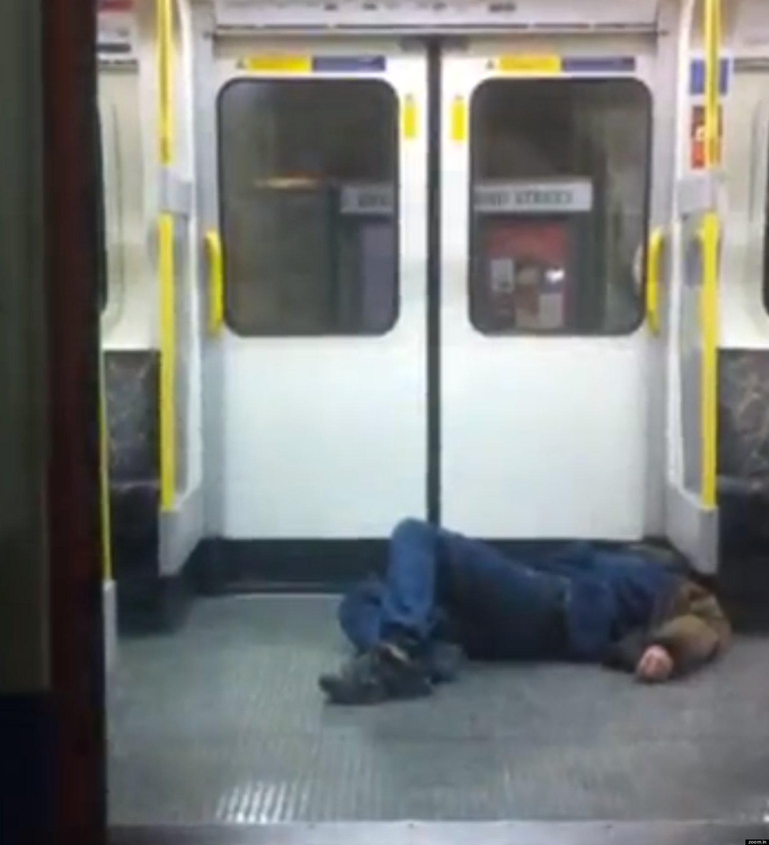 Shocking Footage Of Collapsed Man Ignored By London Underground ...
