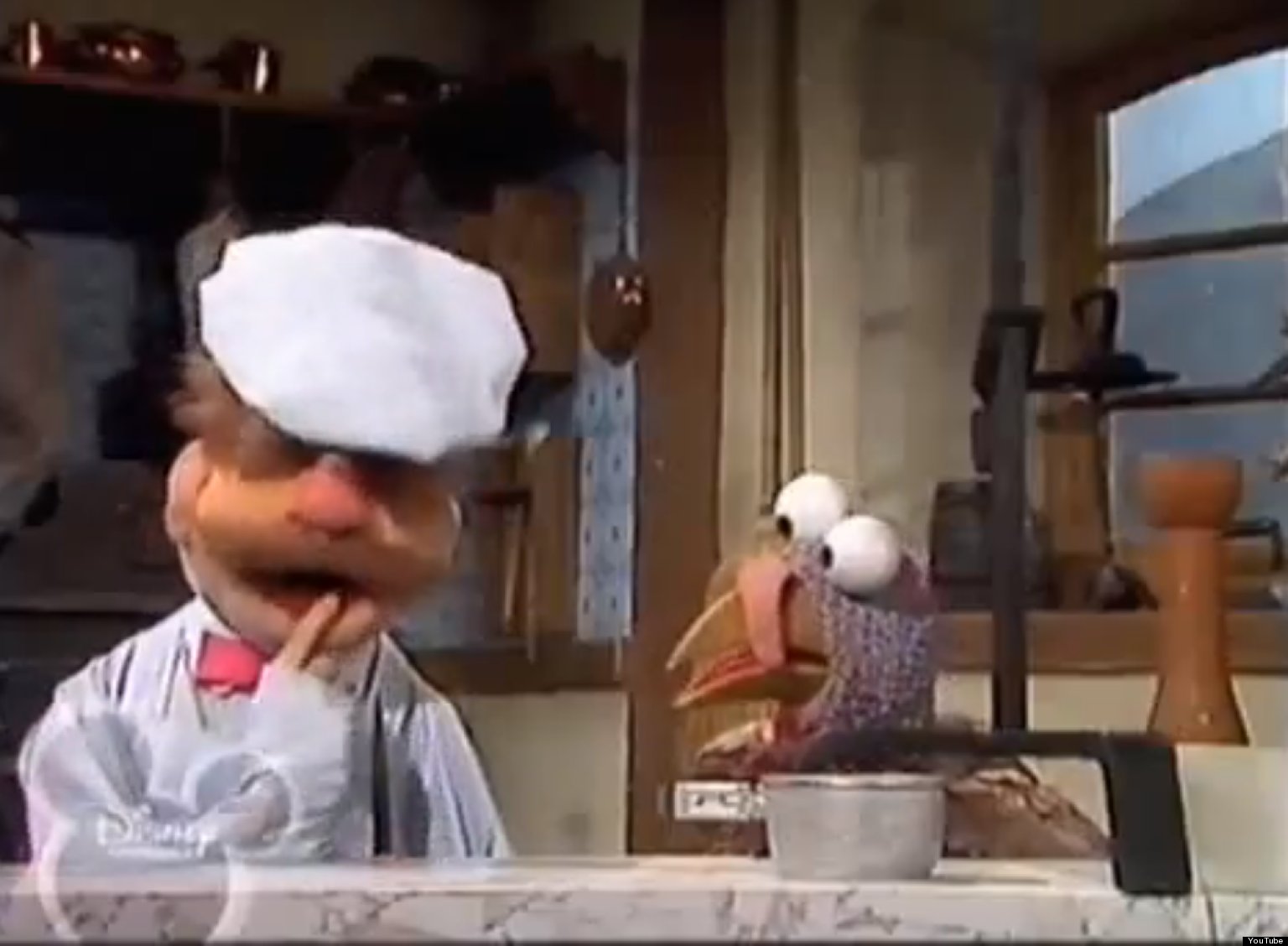Happy Thanksgiving! The Muppets' Swedish Chef Shows Us How To Prepare A ...