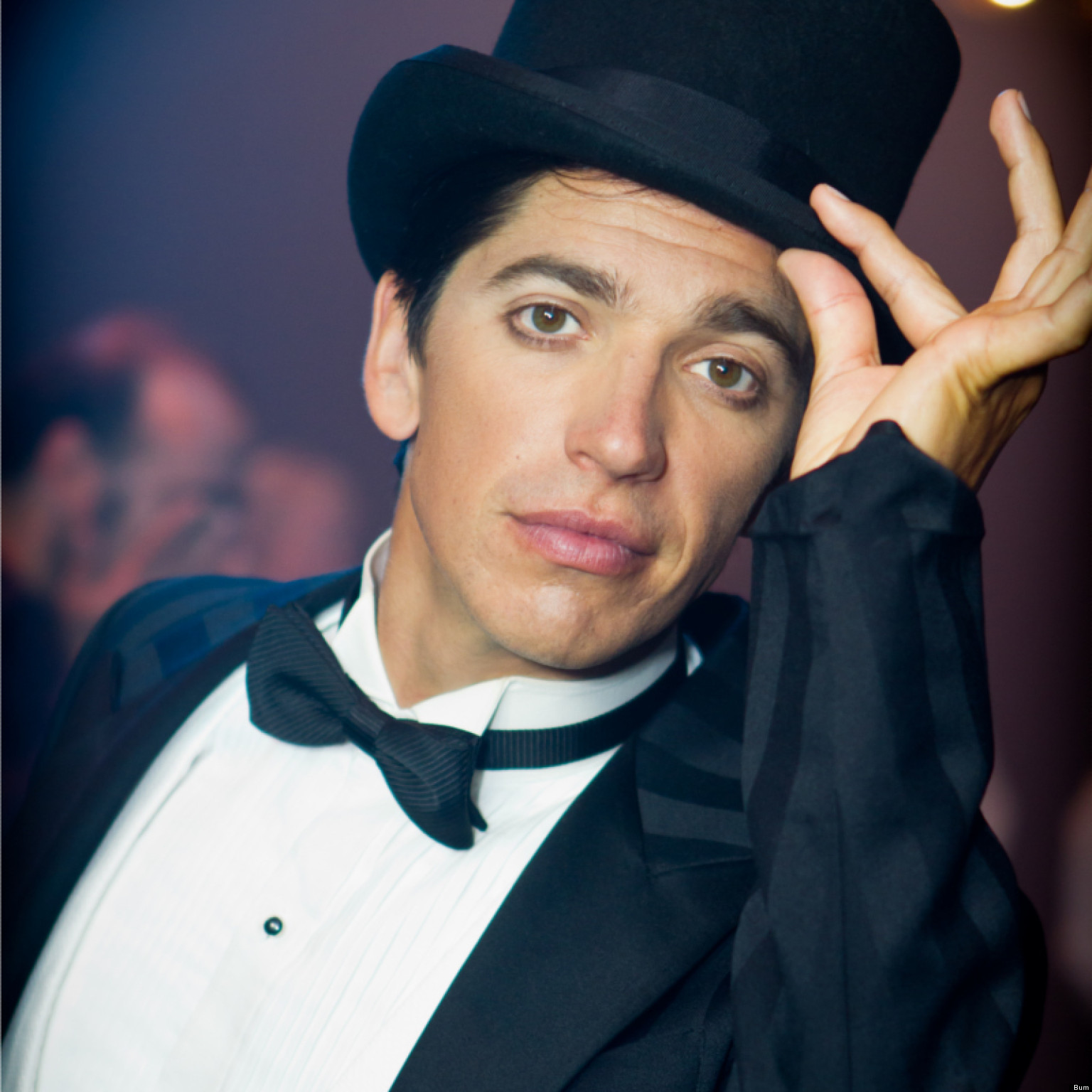 Yan England, le cinéaste québécois, a un premier aperçu de l'aventure ...