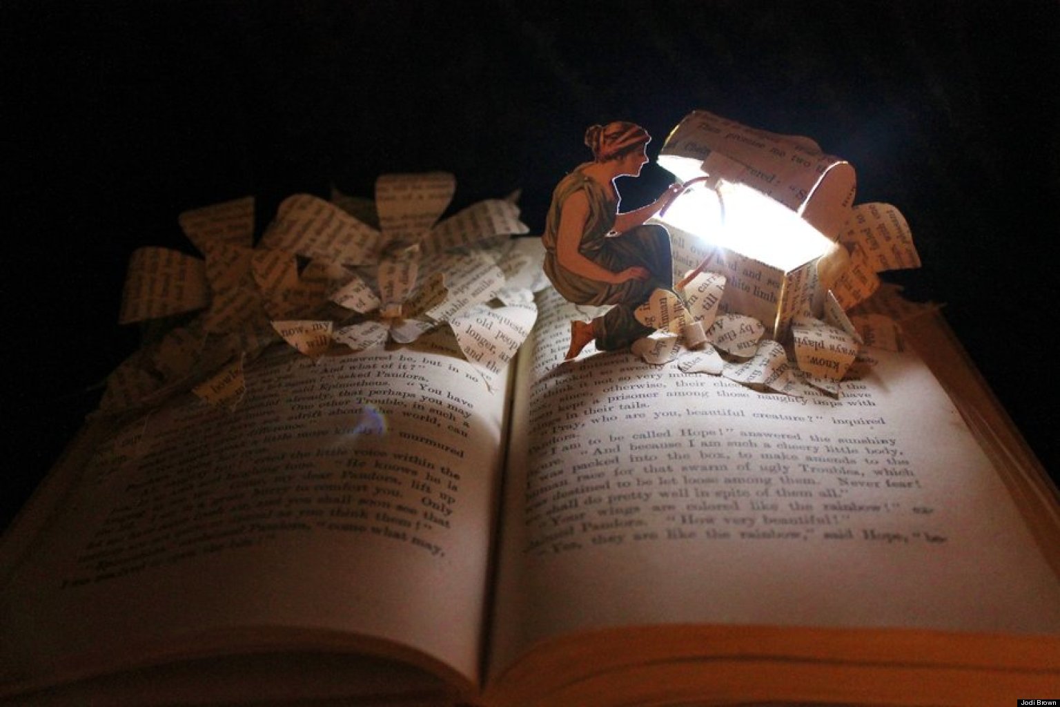 Book Art Recreates Scenes From Classics (PHOTOS) | HuffPost