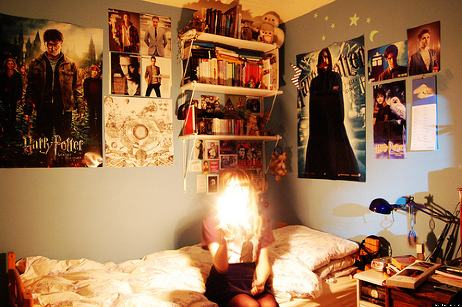 'Like' My Wall! Send Us Photos Of Your Awesome Poster-Filled Bedrooms ...